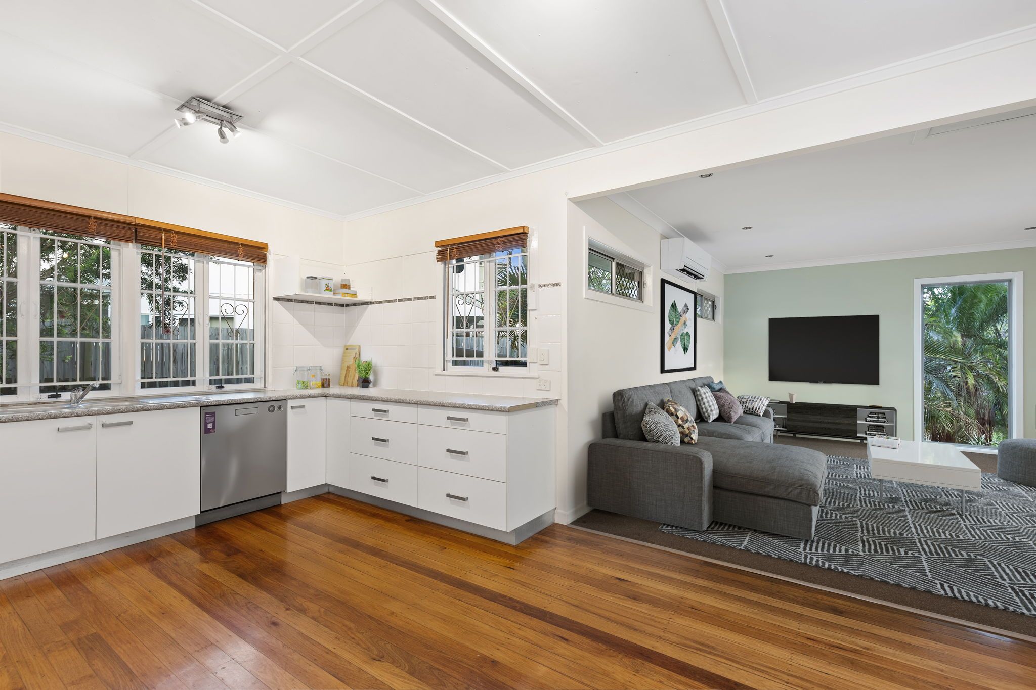 50 Crampton Street, Keperra, QLD 4054 - Sold House - Ray White Mitchelton