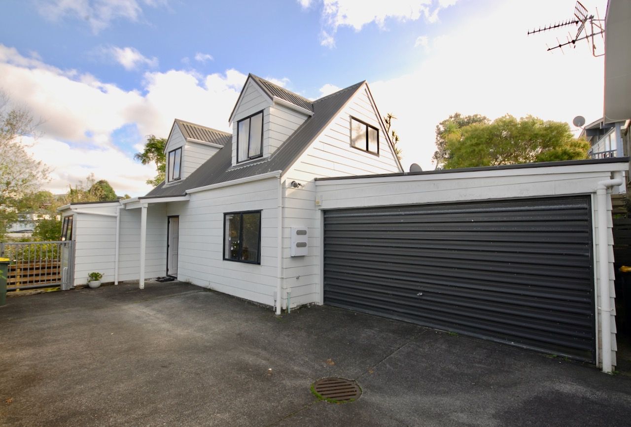 11 Lavery Place, Sunnynook, – Home For Rent • Ray White New Zealand