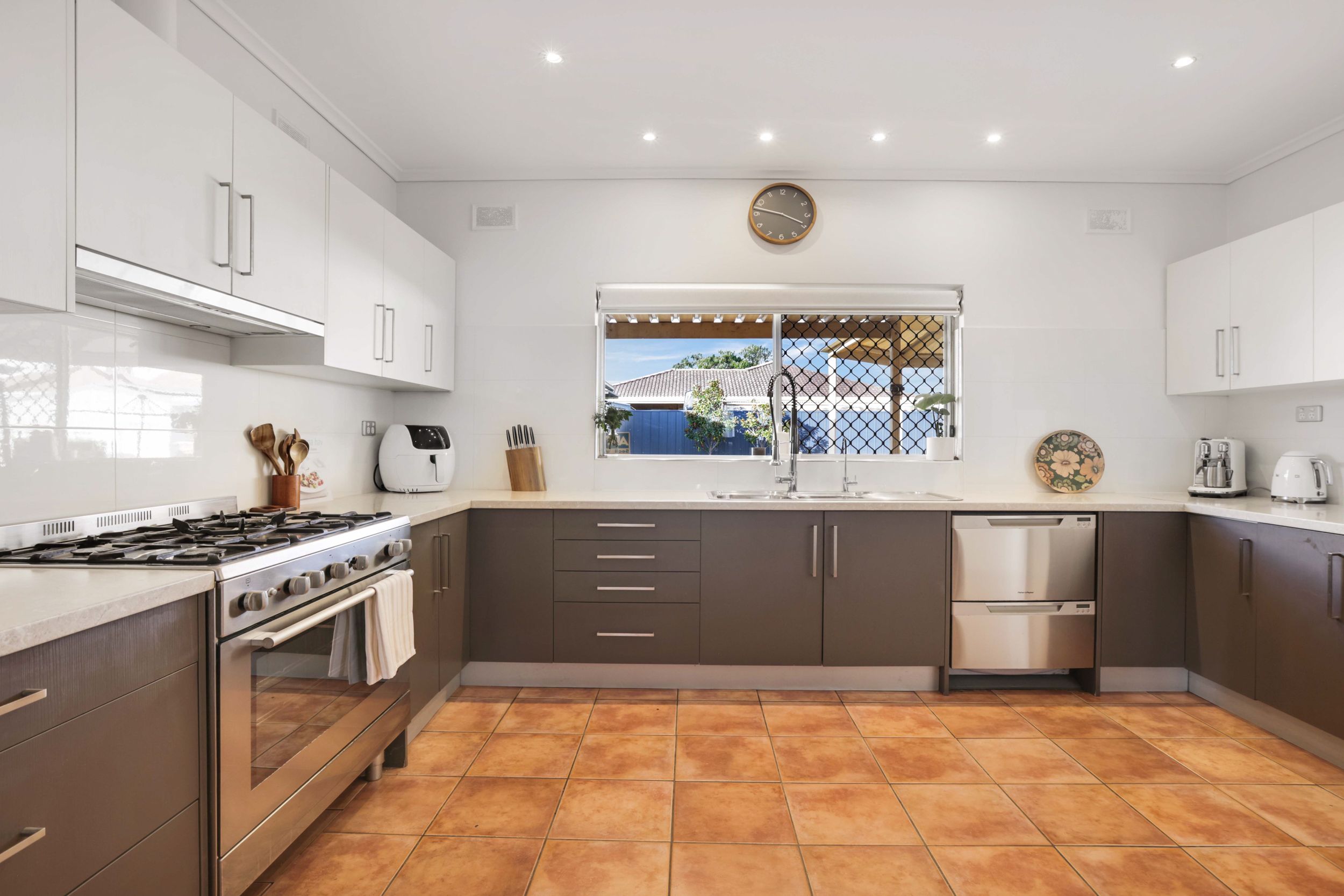 33 Douglas Street, Flinders Park, SA 5025 - House for Sale - Ray White ...