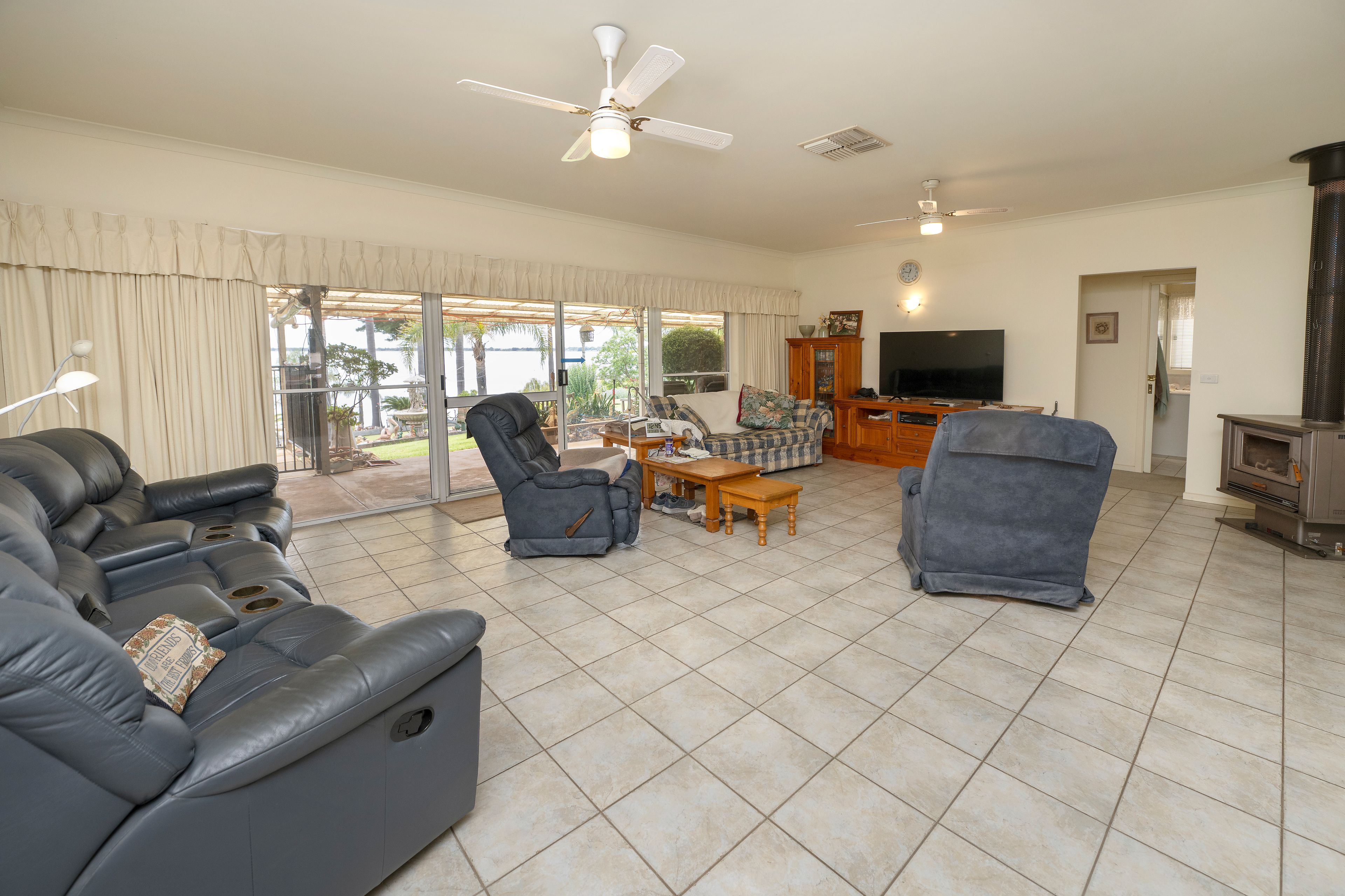 321 Murray Valley Highway, Lake Boga, VIC 3584 - Sold House - Ray White ...