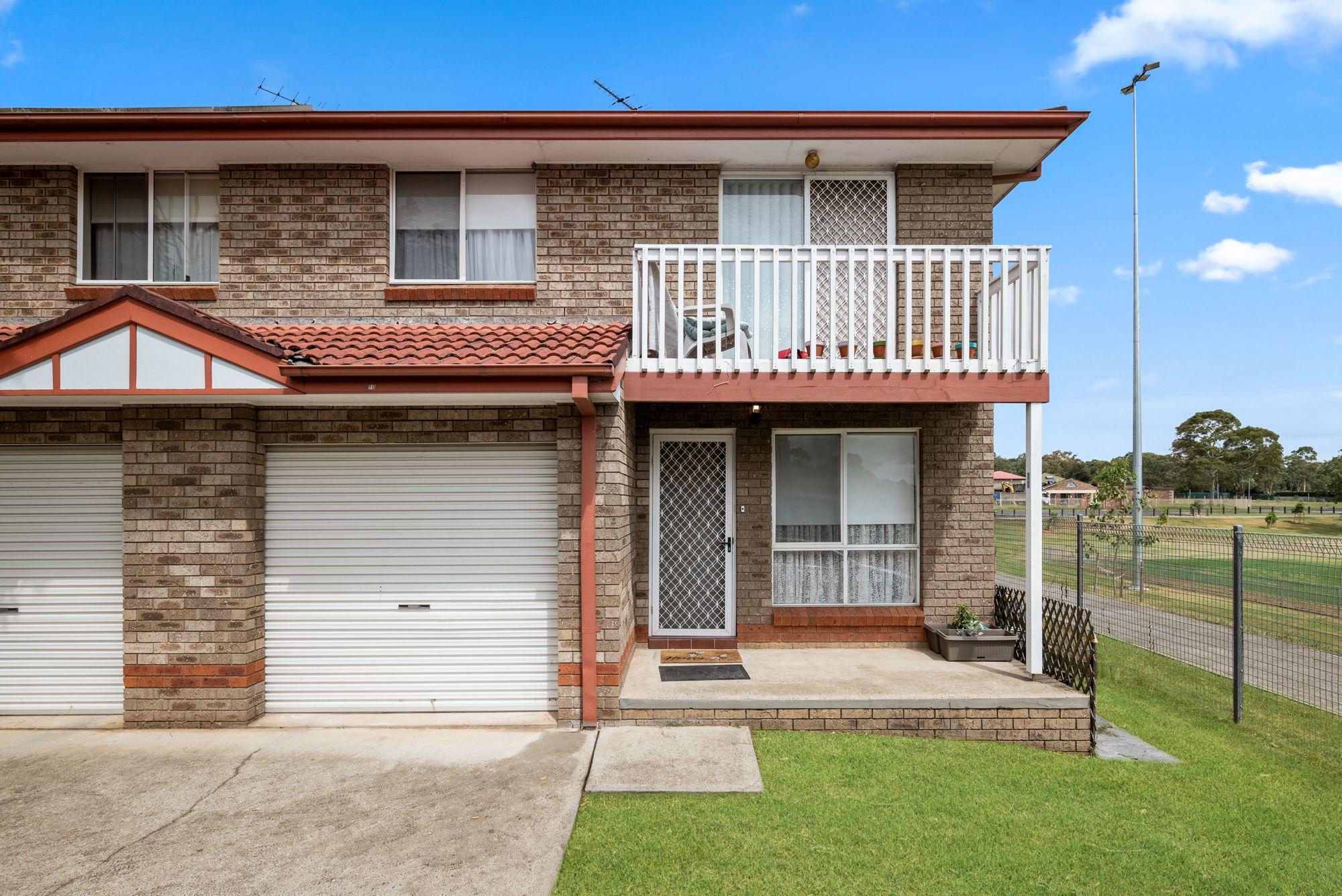 10/8 Wickfield Circuit, Ambarvale, NSW 2560 - Sold House - Ray White ...