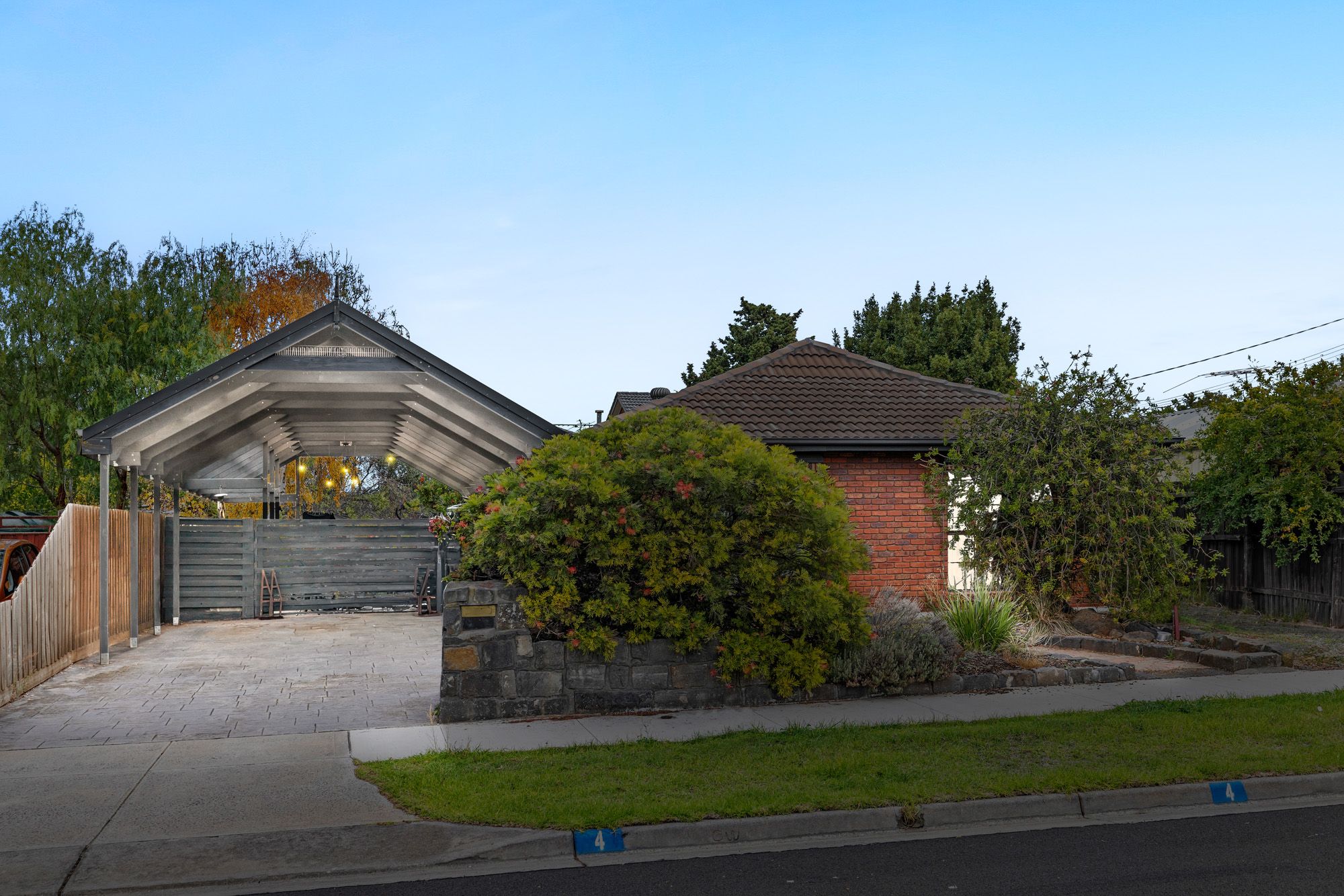 4 Courtney Avenue, Hoppers Crossing, VIC – Home For Sale • Ray White