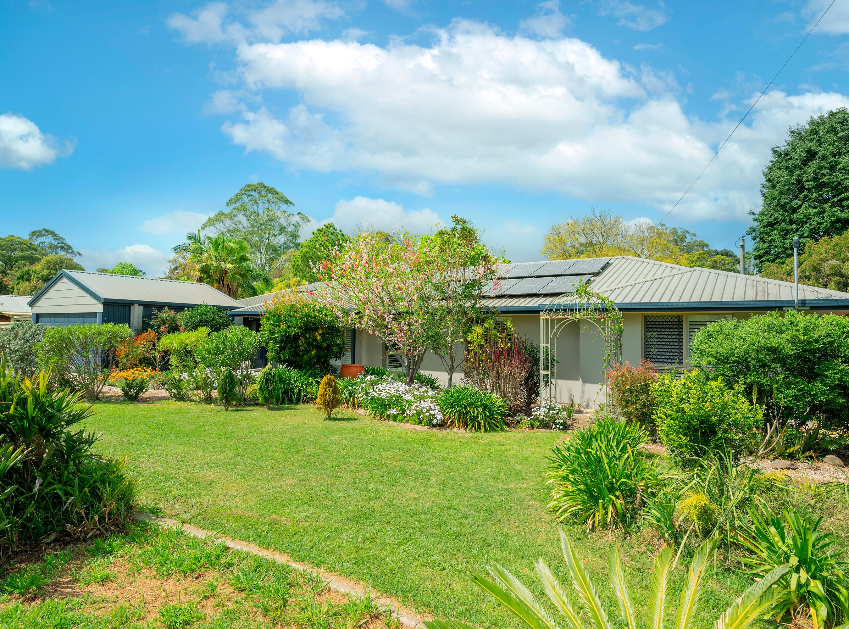 7 Bloodwood Street, Highfields, QLD 4352 - Sold House - Ray White ...