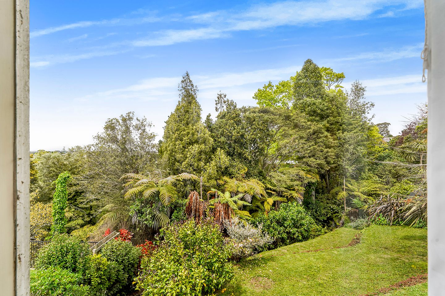 194 Dinsdale Road, Dinsdale, Hamilton City 3204 - Sold House - Ray ...