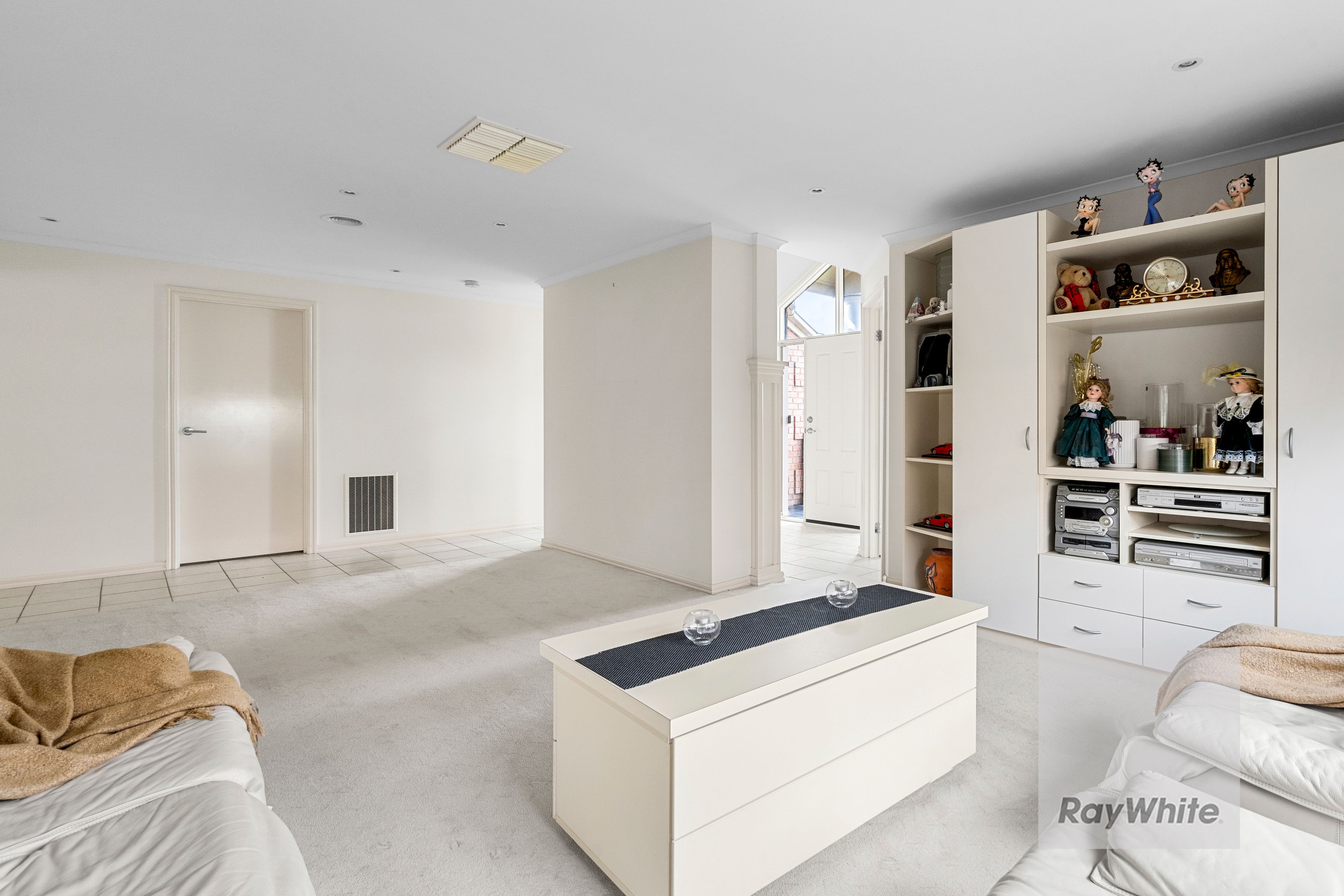 13 Peppermint Walk, South Morang, VIC 3752 - Sold House - Ray White ...