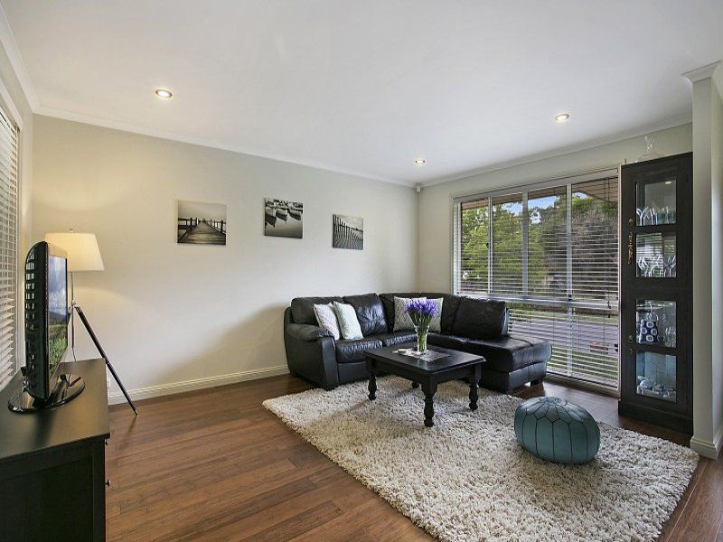25 Mcpherson Road, Sinnamon Park, QLD 4073 - Leased House - Ray White ...