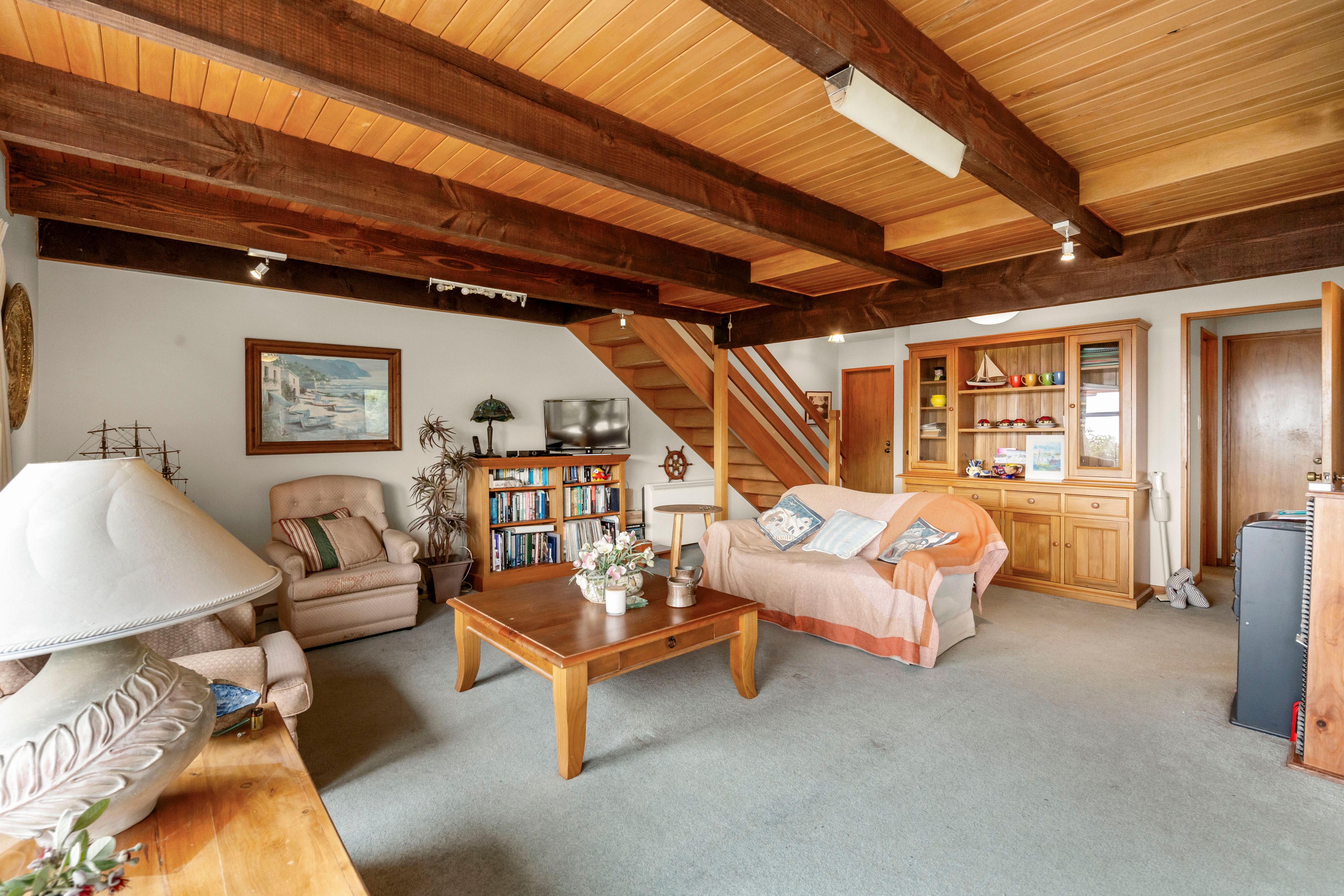 19 Moncks Spur Road, Redcliffs, Christchurch City 8081 - Sold House ...