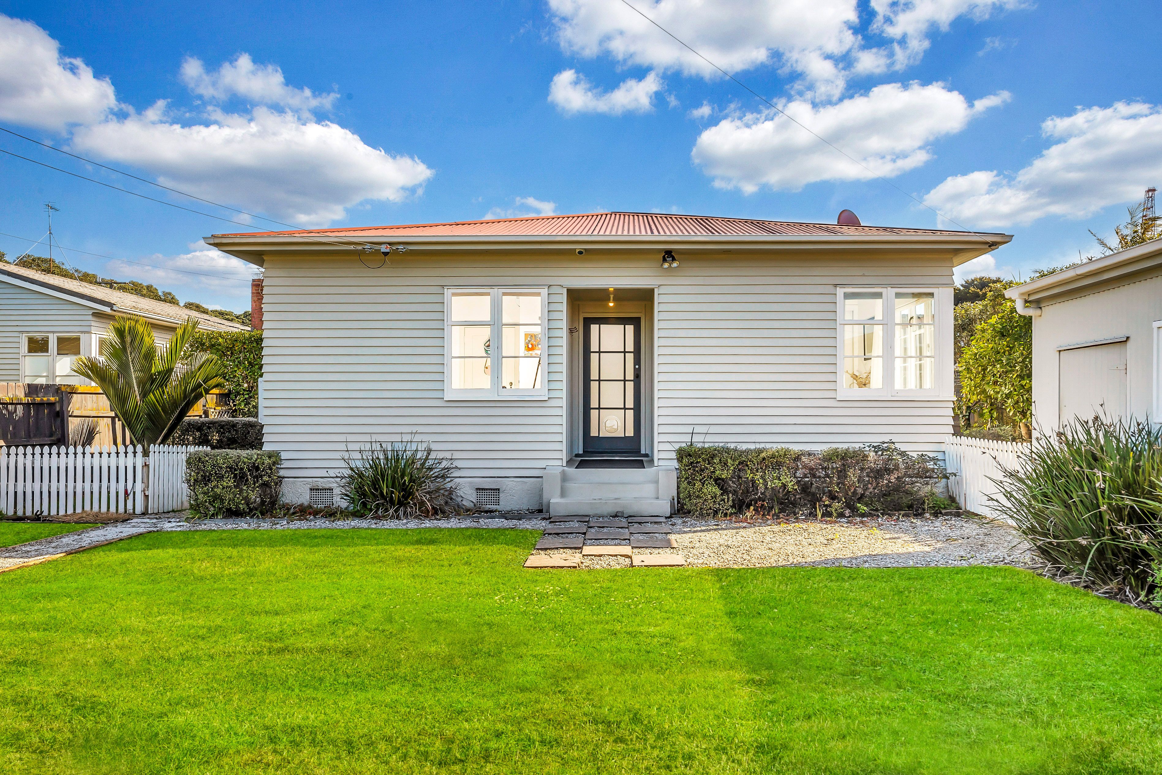 Ray White Pt Chevalier