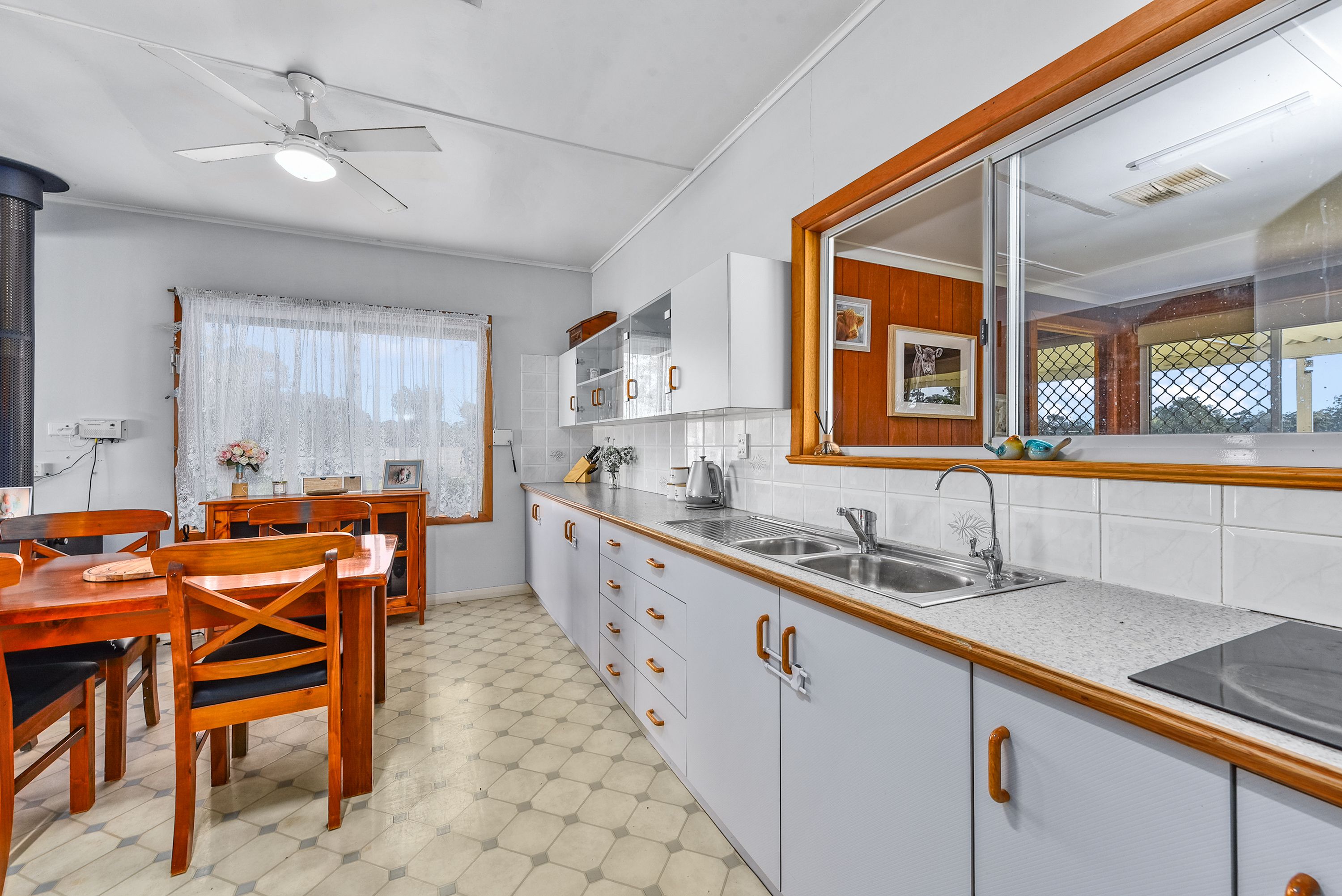 282 Rowney Road, Mundulla, SA 5270 - Sold House - Ray White Bordertown ...