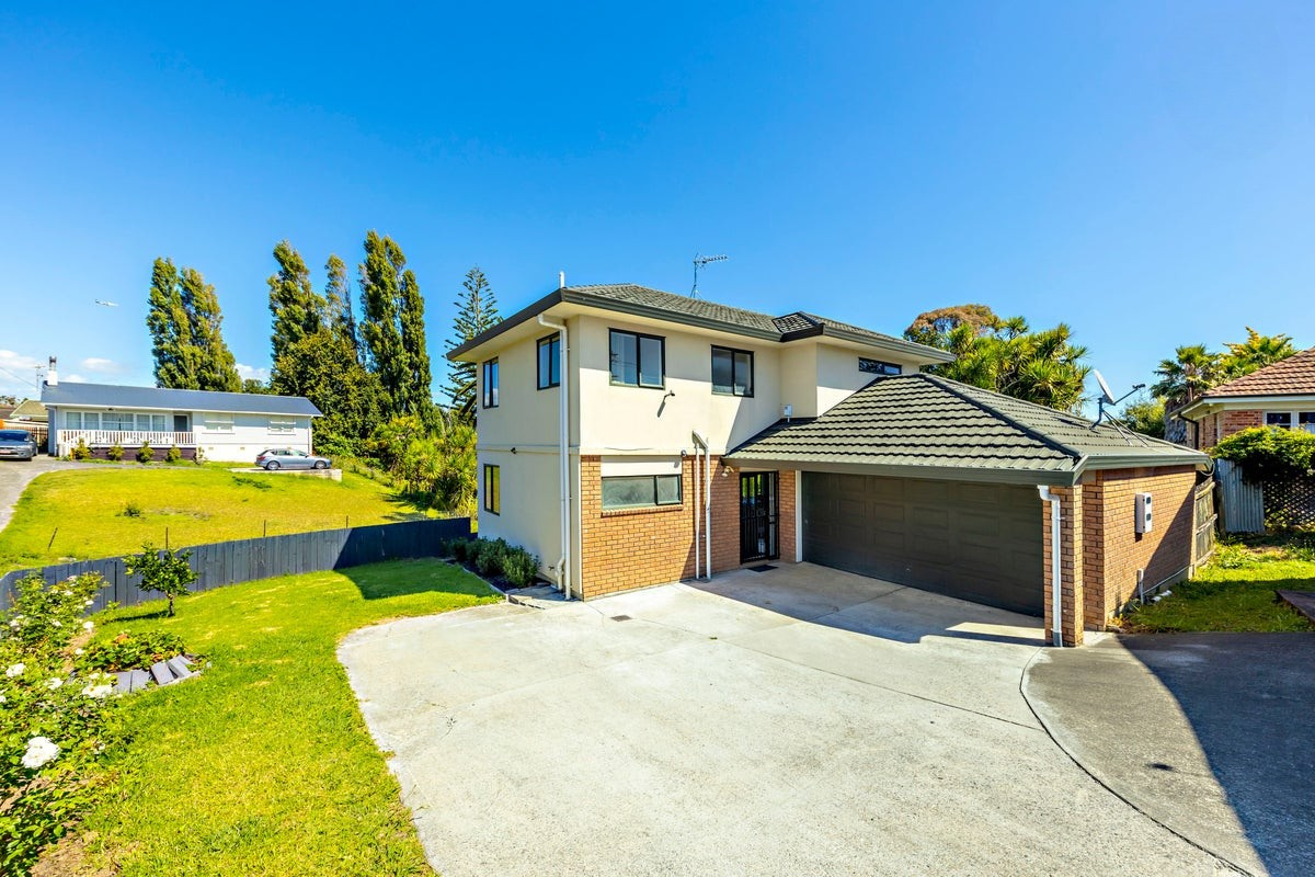 66A Hillside Road, Papatoetoe, Manukau City 2025 - Sold House - Ray ...