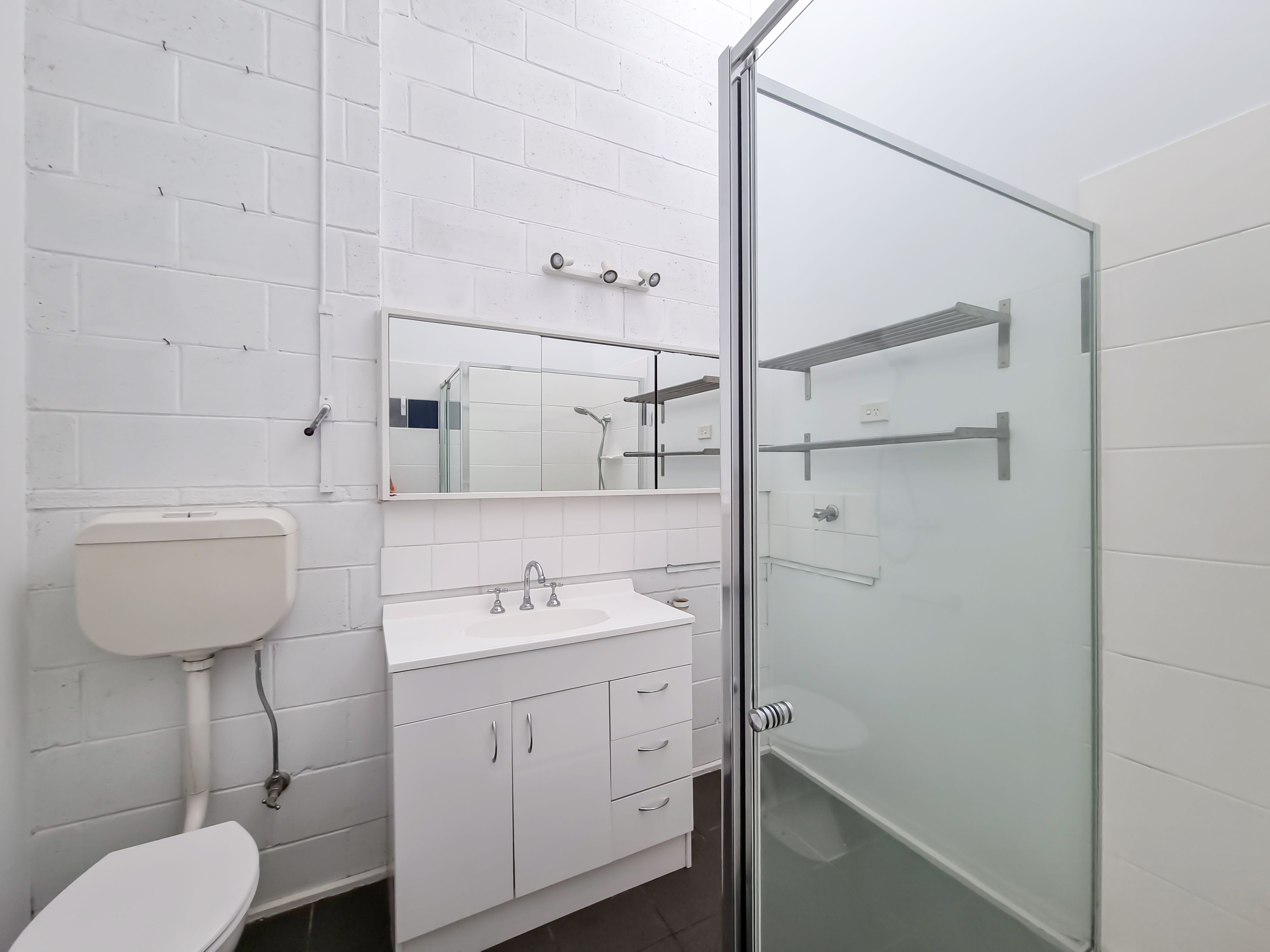 18/27-29 Montague Street, Highton, VIC 3216 - Sold Unit - Ray White Highton