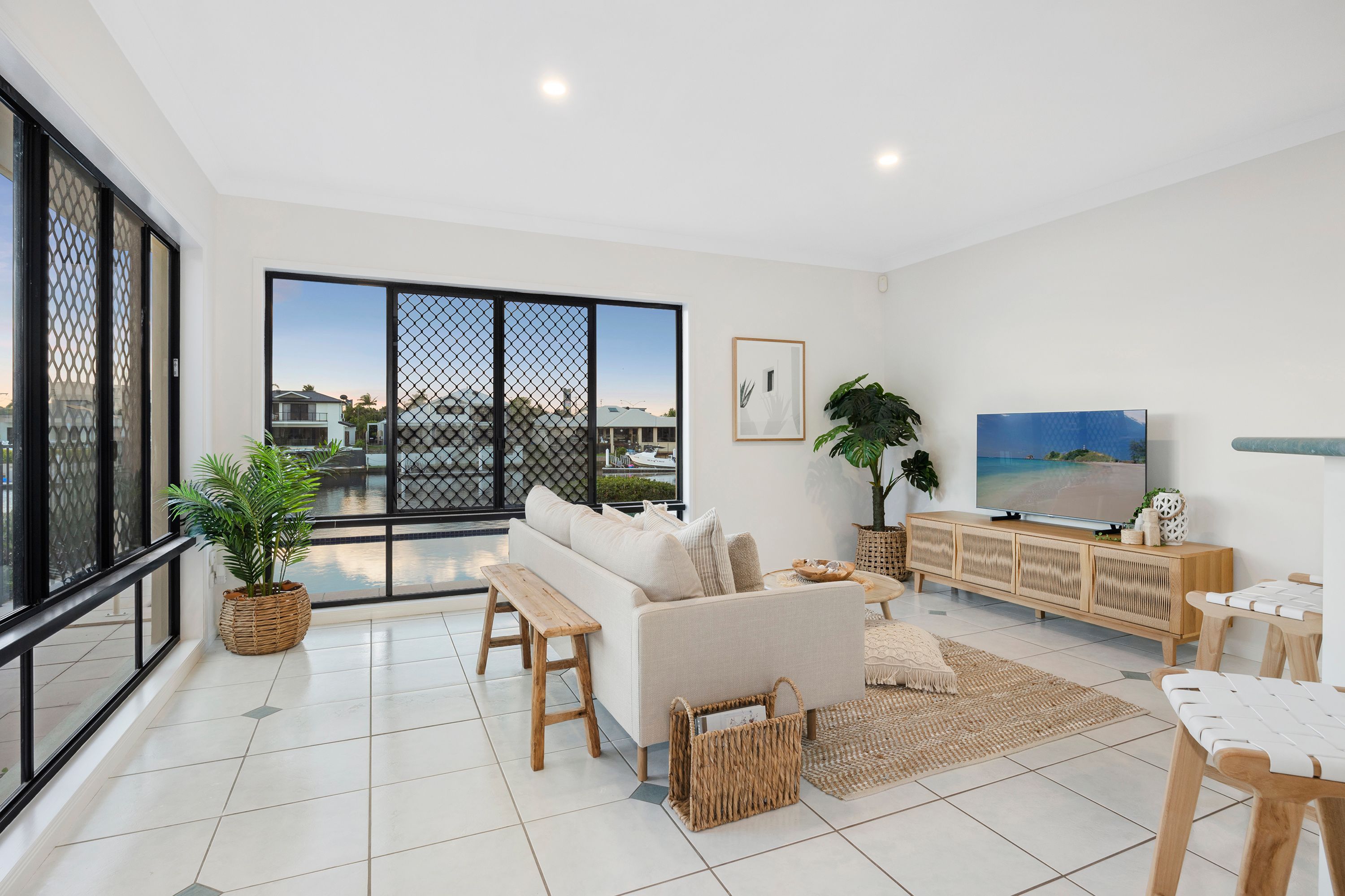 122 Sunbird Chase, Parrearra, QLD 4575 - Sold House - Ray White Kawana ...