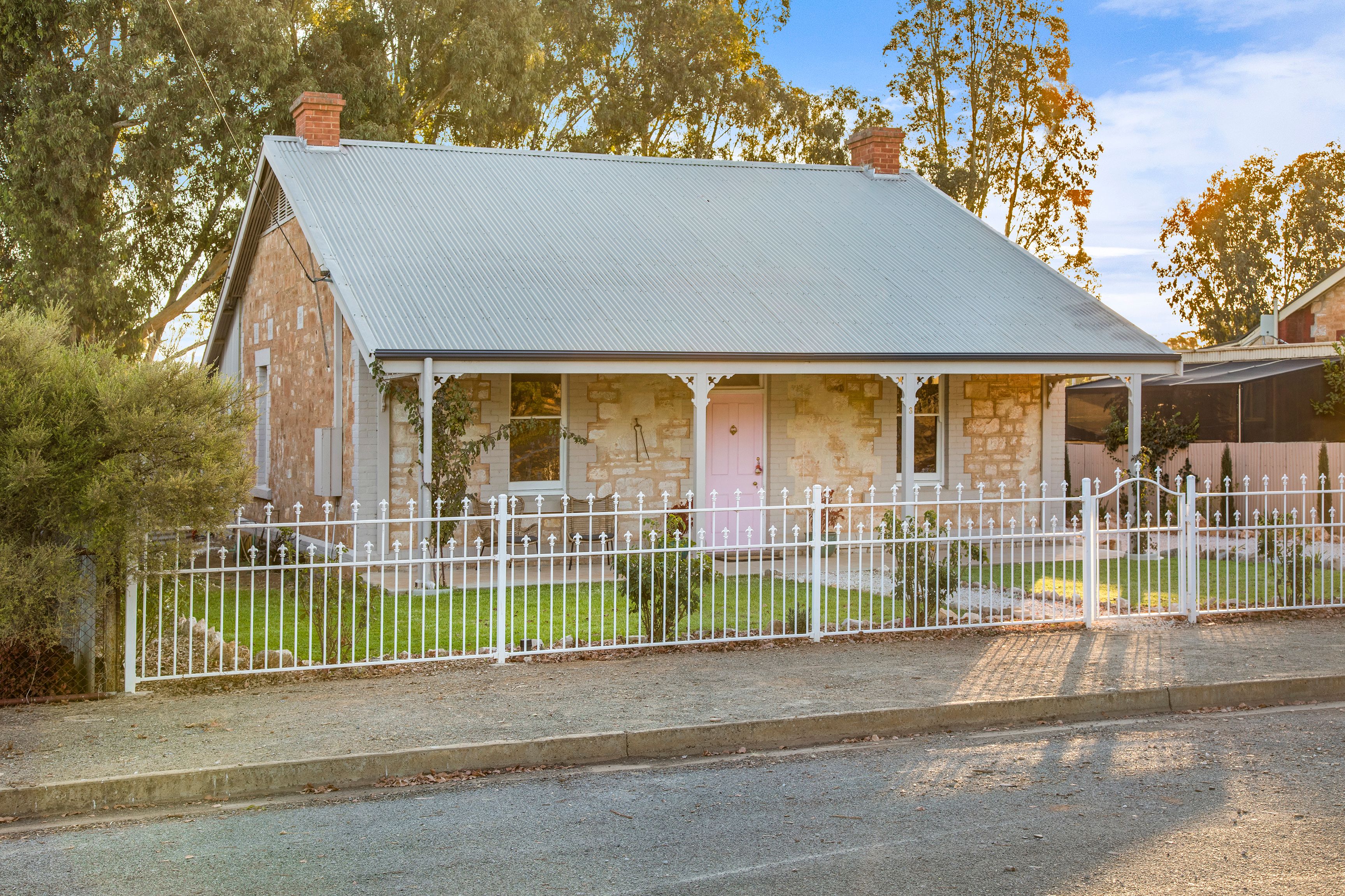 Ray White Clare Valley