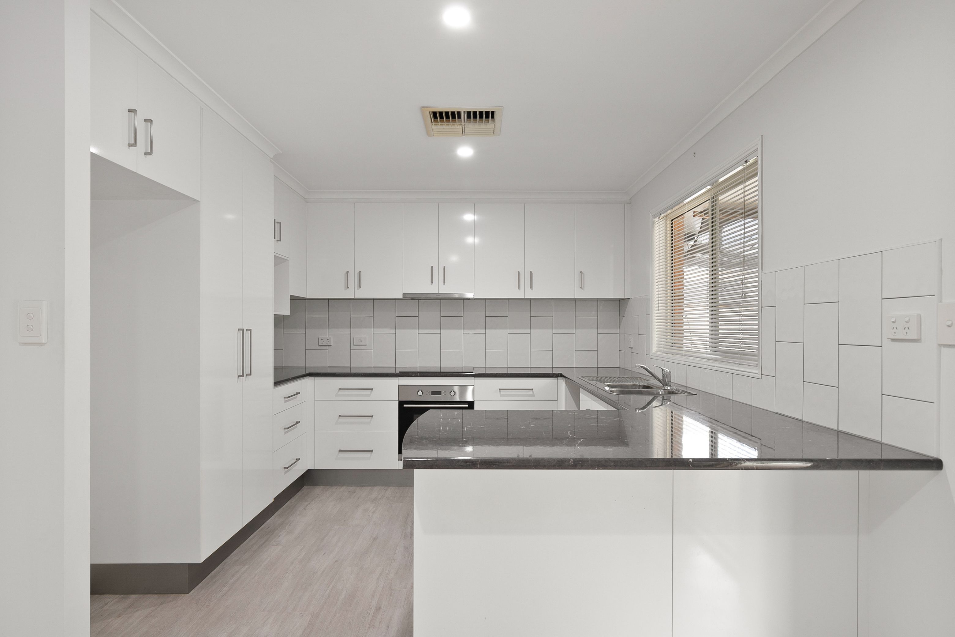 5 Reo Place, Emerald, QLD 4720 - Sold House - Ray White Emerald