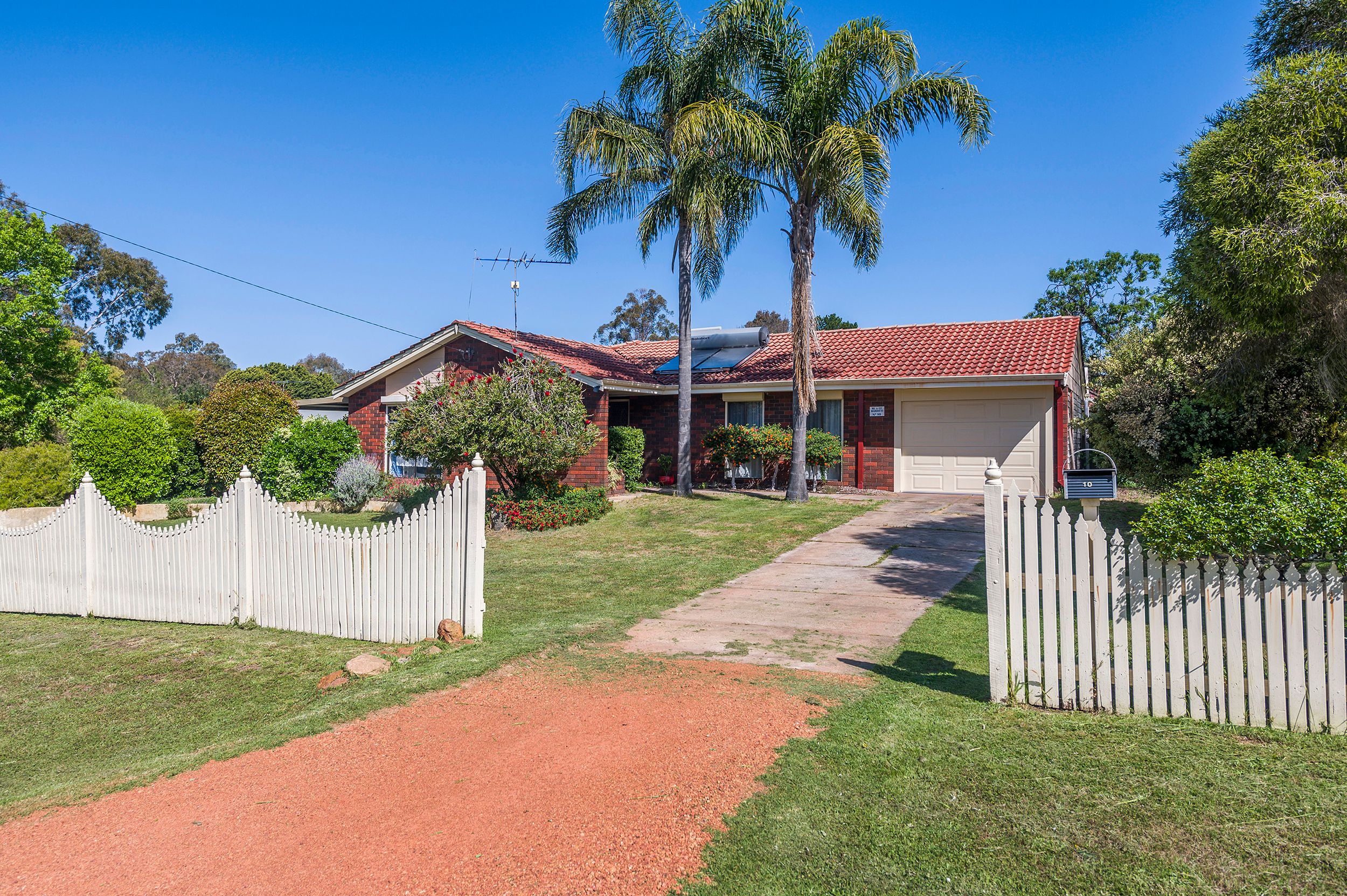 10 Willcox Street, Chidlow, WA 6556 - Sold House - Ray White South West ...