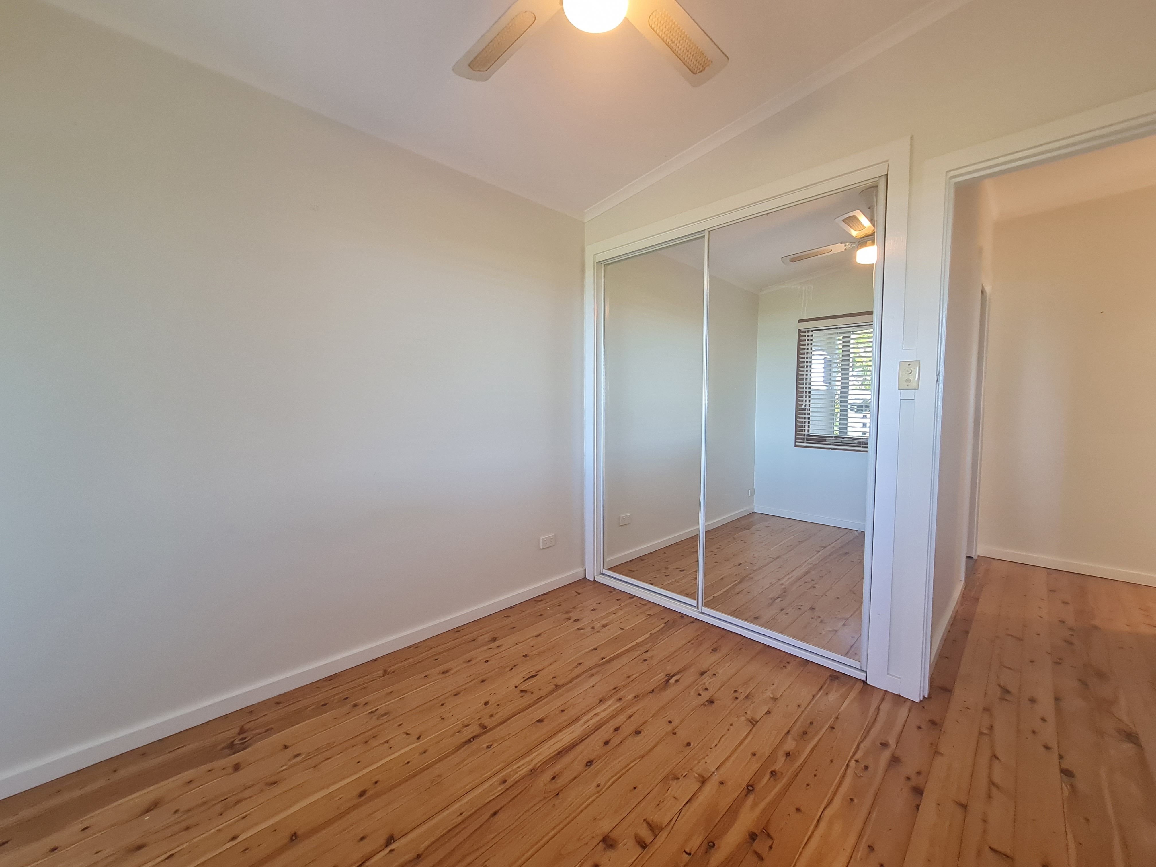 261 Lakedge Avenue, Berkeley Vale, NSW 2261 - Leased House - Ray White ...
