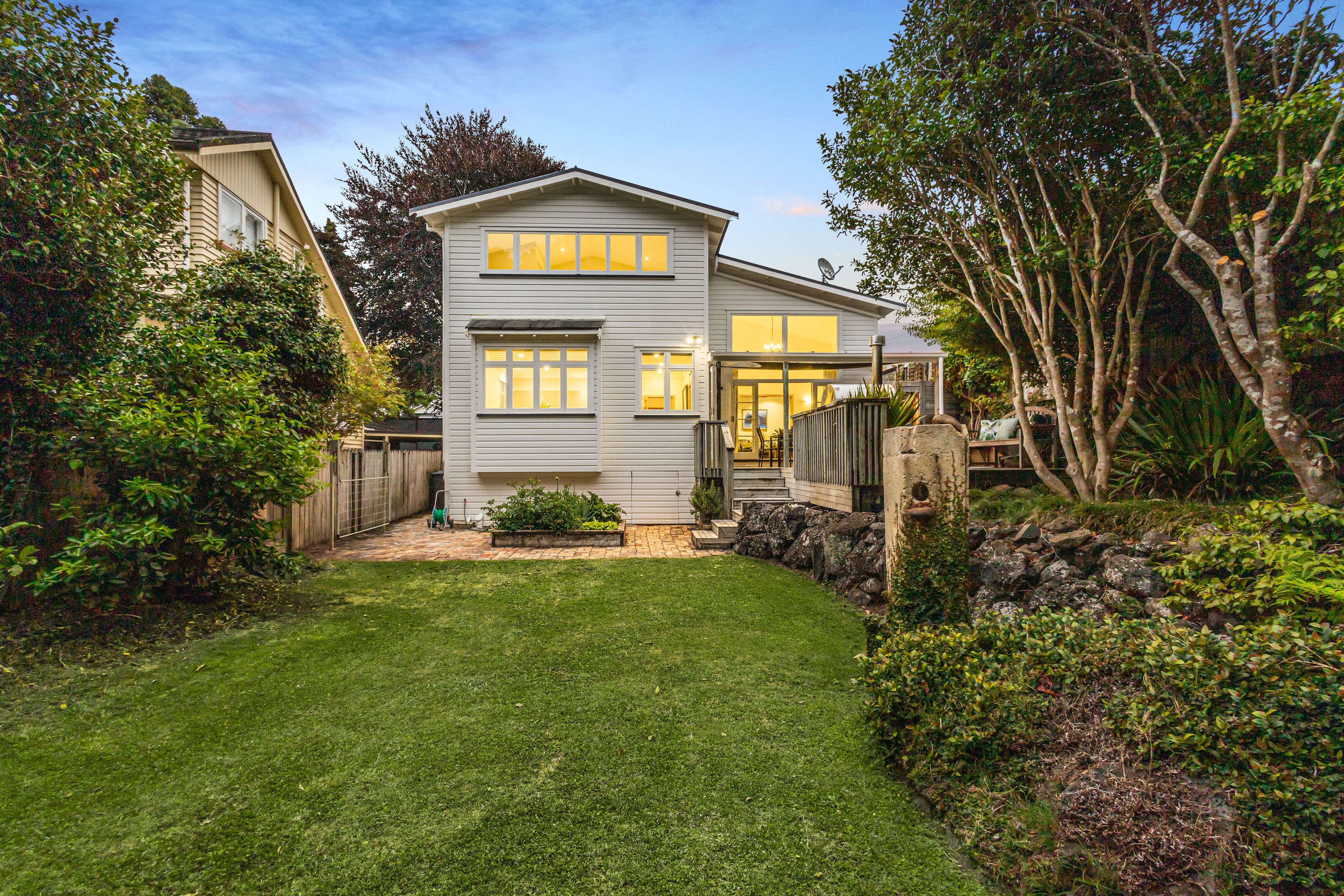 61 King George Avenue, Epsom, Auckland City 1023 - Sold House - Ray ...