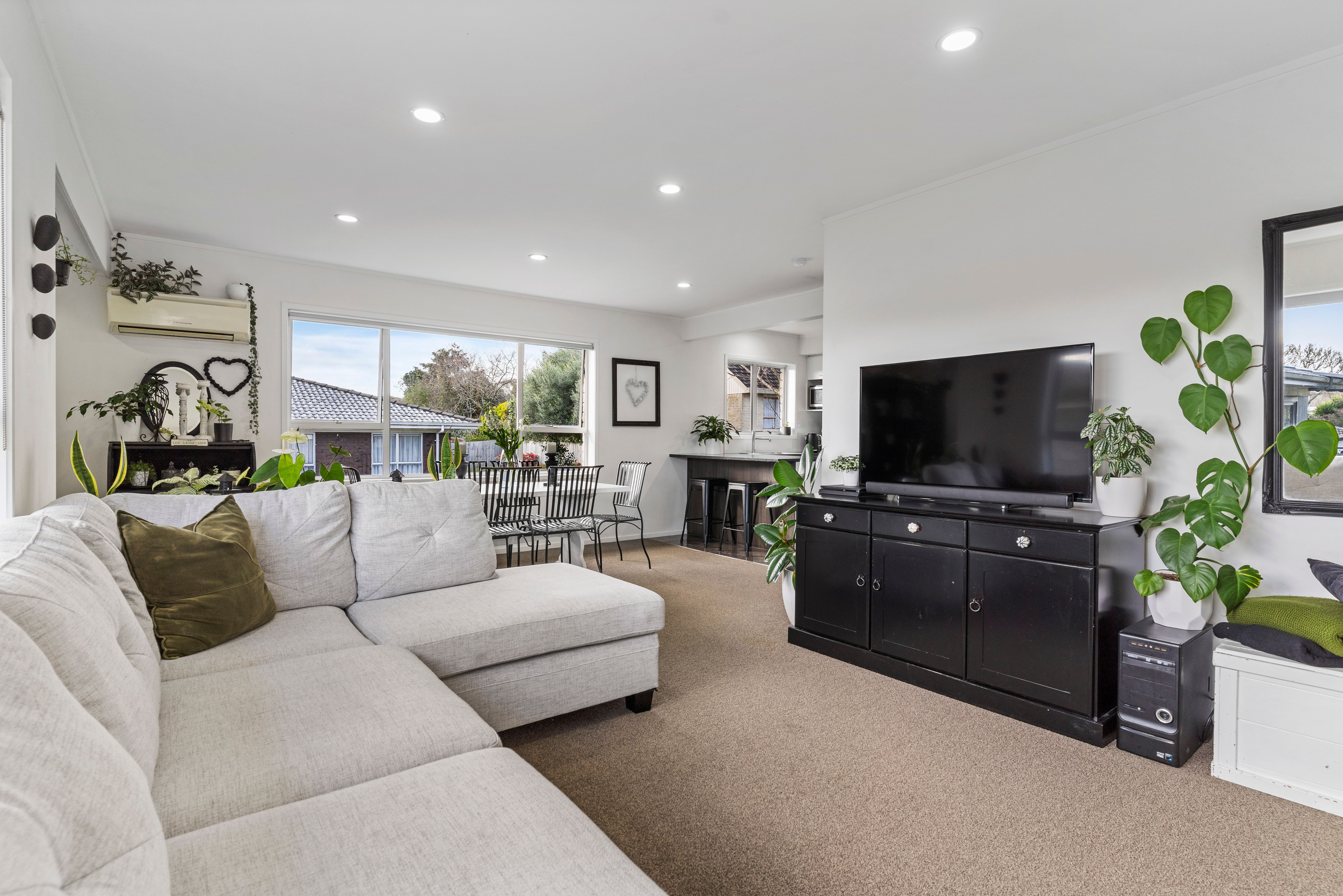 2/25 Ashdown Place, Pahurehure, – Home For Sale • Ray White New Zealand