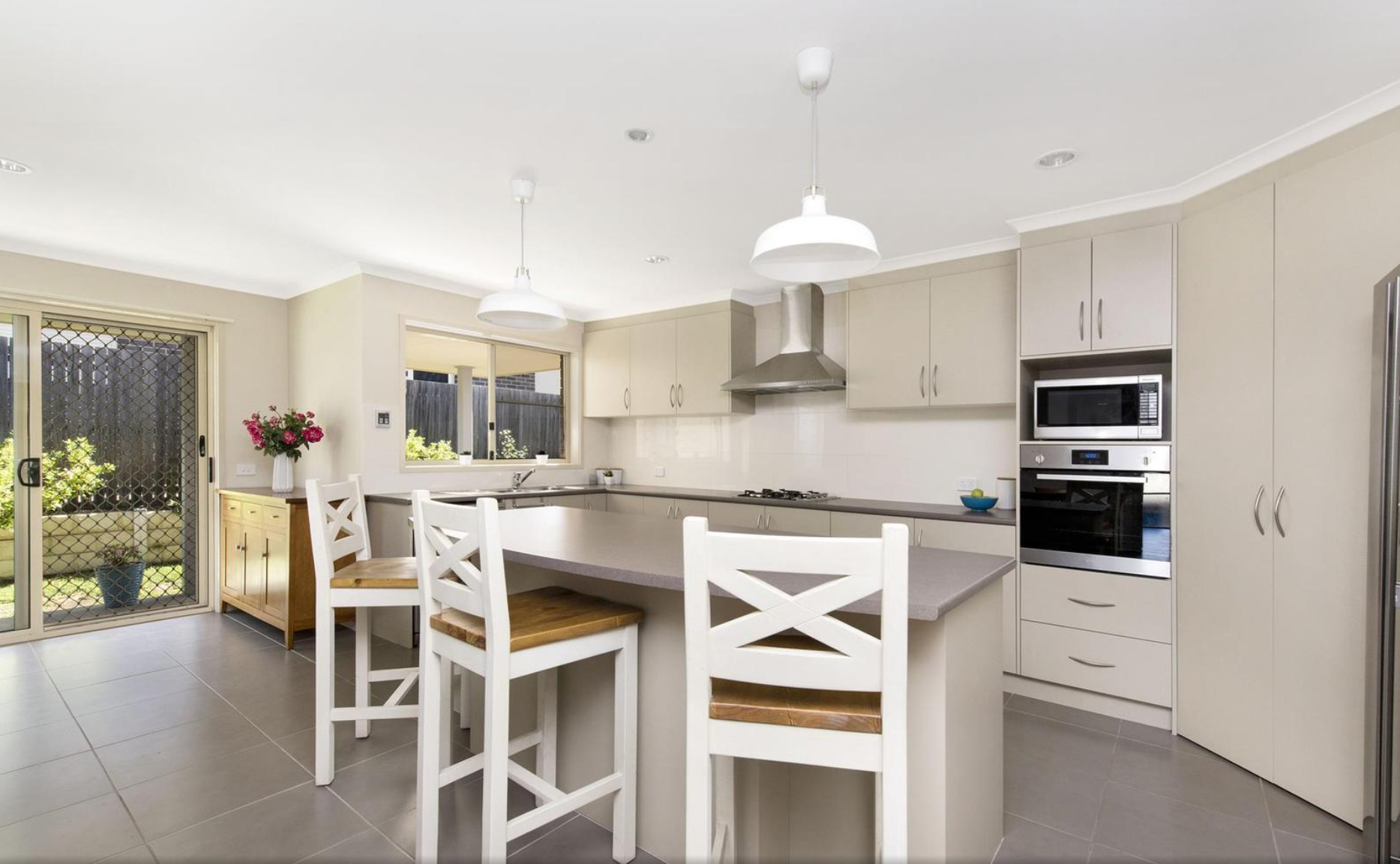 18 Roy Marika Street, Bonner, ACT 2914 - Leased House - Ray White Canberra