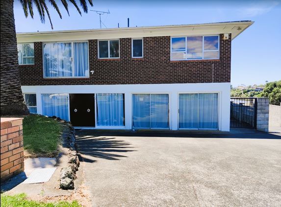 90A Bramley Drive, Farm Cove, Manukau City 2012 - Leased House - Ray ...