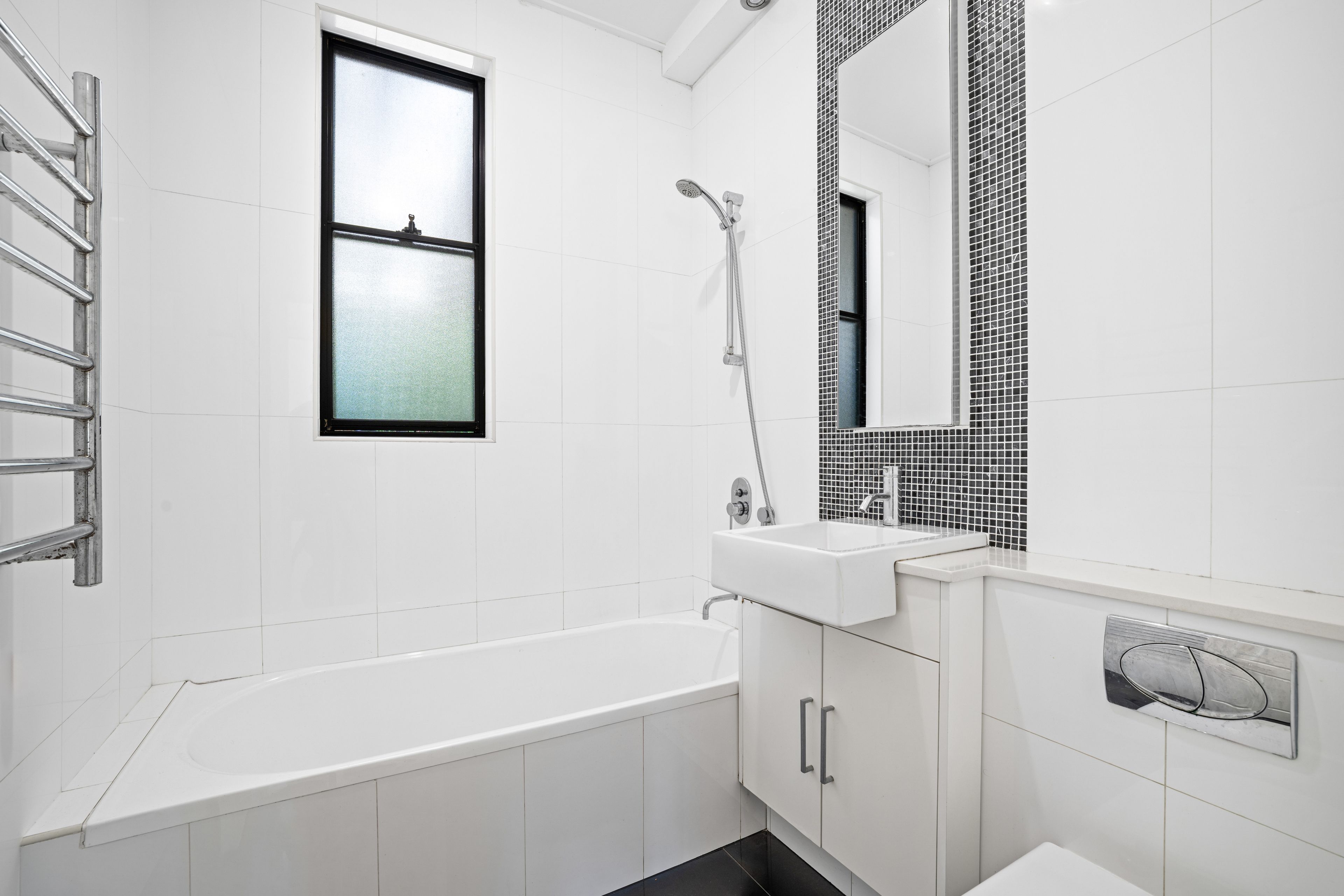 96 Barbara Boulevard, Seven Hills, NSW 2147 - Leased House - Ray White ...