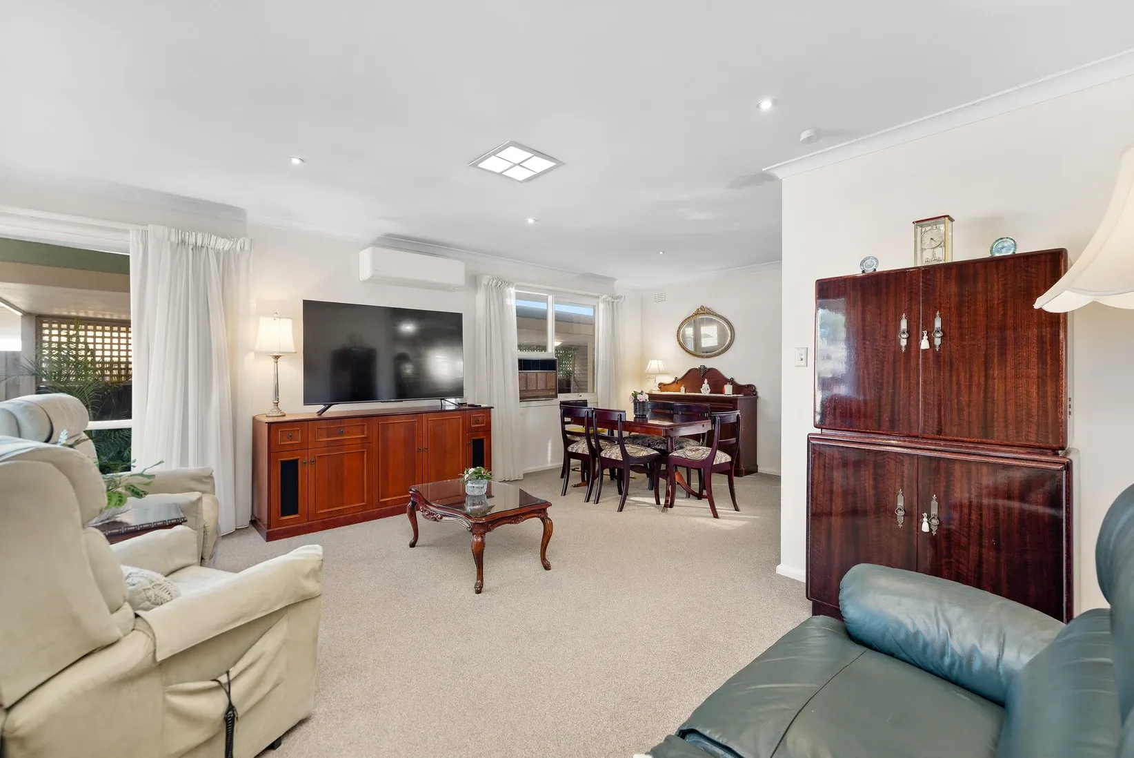 77 Albenca Street, Cheltenham, VIC 3192 - Leased House - Ray White The ...