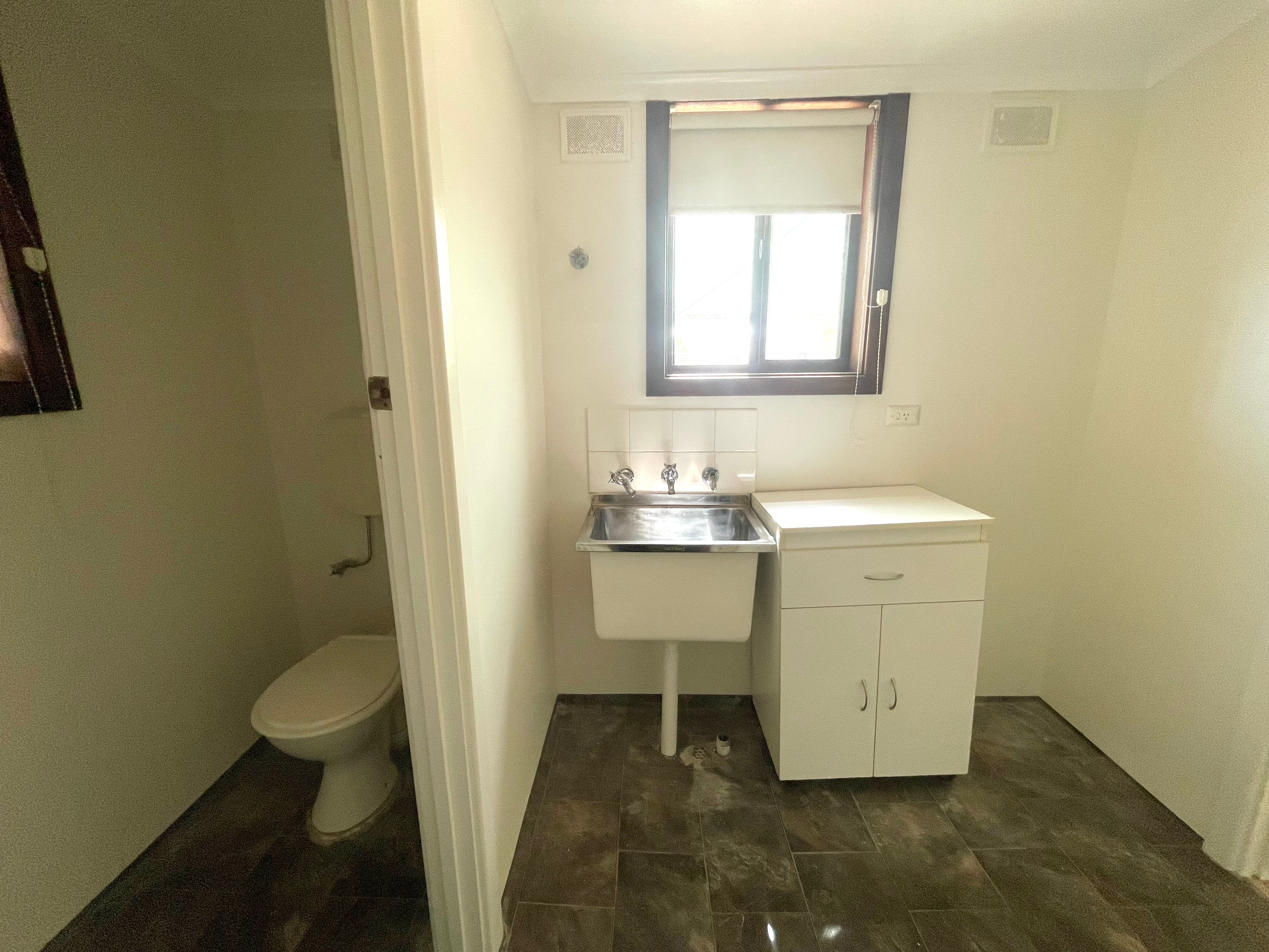 11 Benier, Whyalla Norrie, SA 5608 - DuplexSemi-detached for Rent - Ray ...