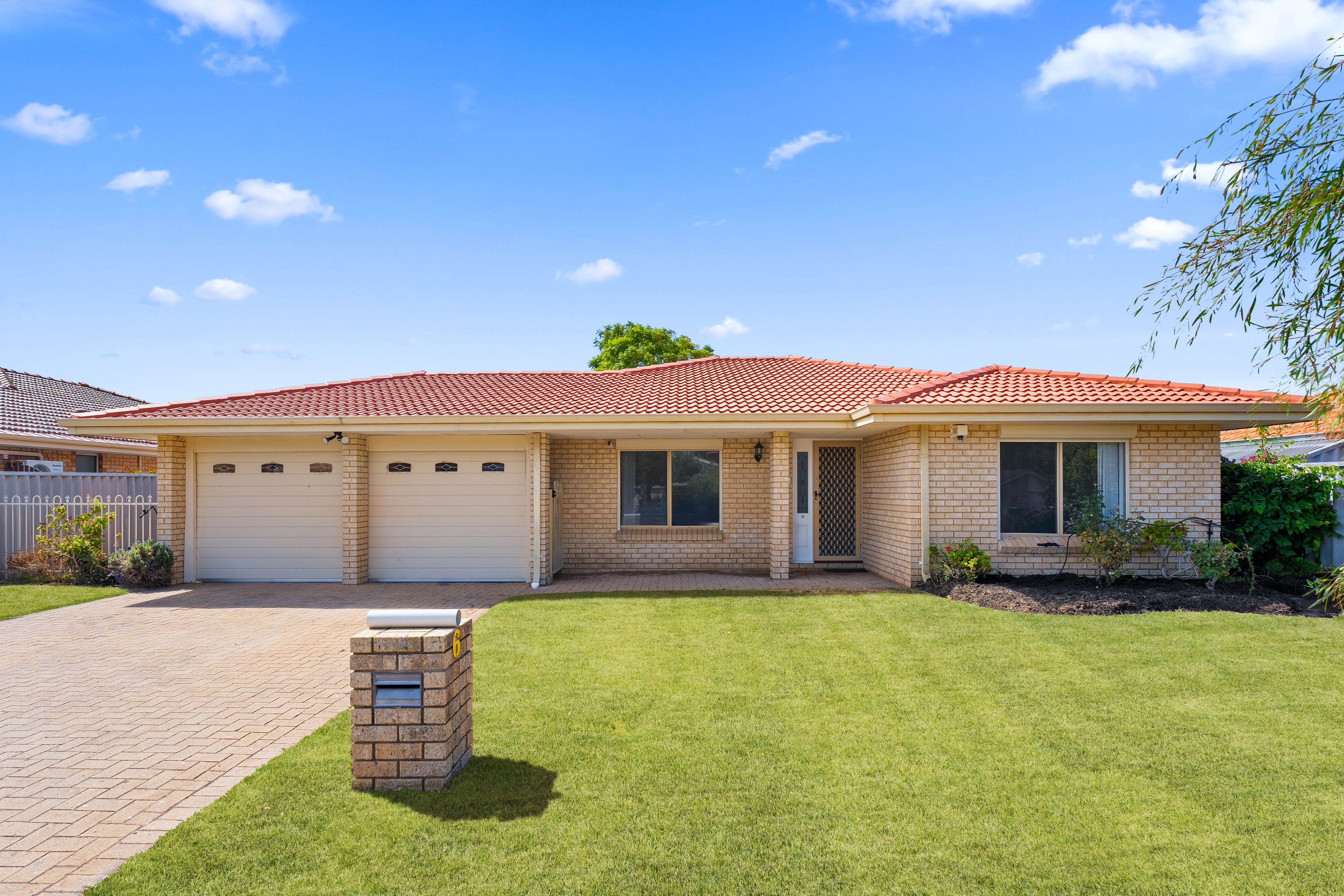 6 Leeuwin Parade, Rockingham, WA 6168 - Sold House - Ray White ...