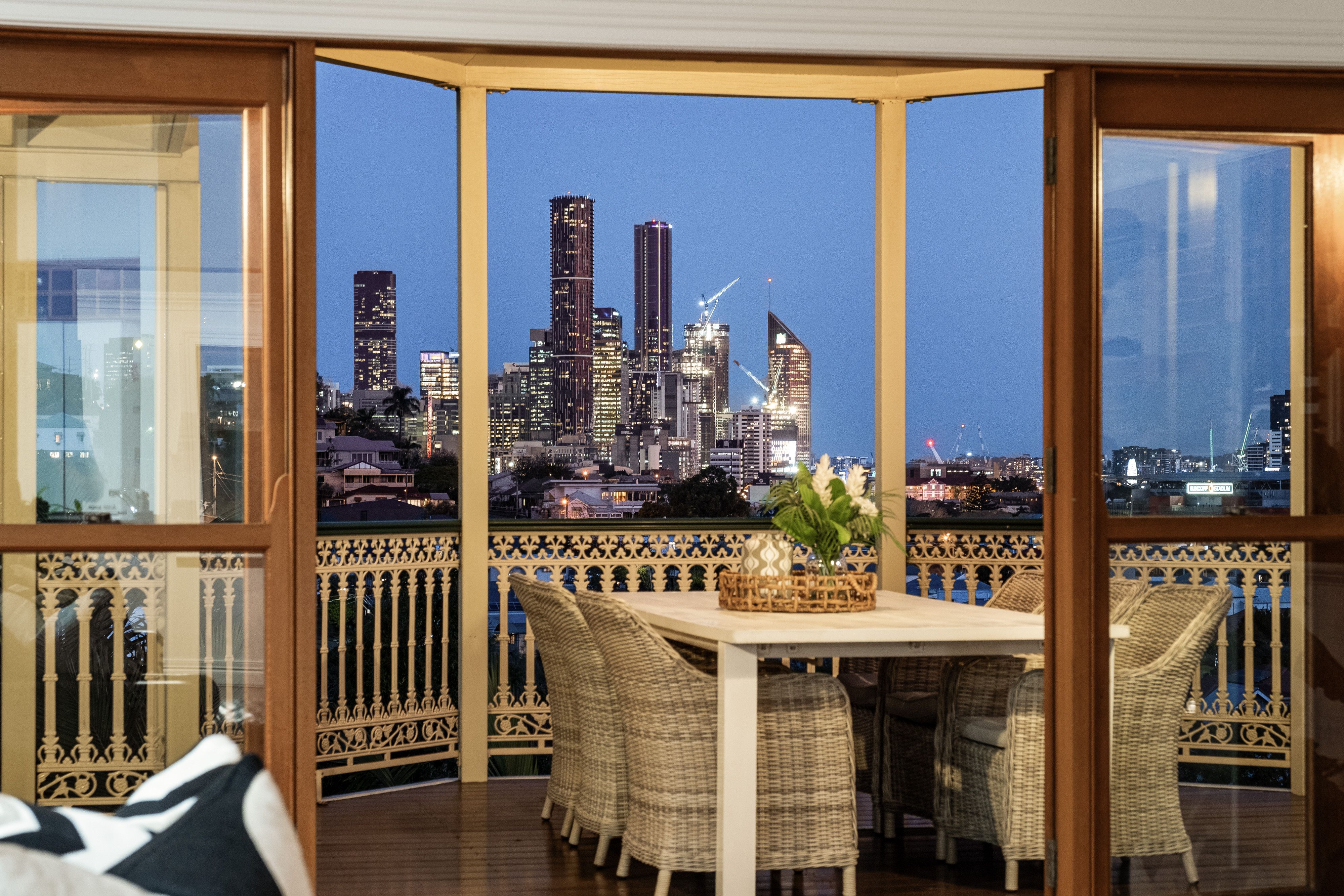 9 Surrey Street, Red Hill, QLD 4059 - Sold House - Ray White Paddington ...