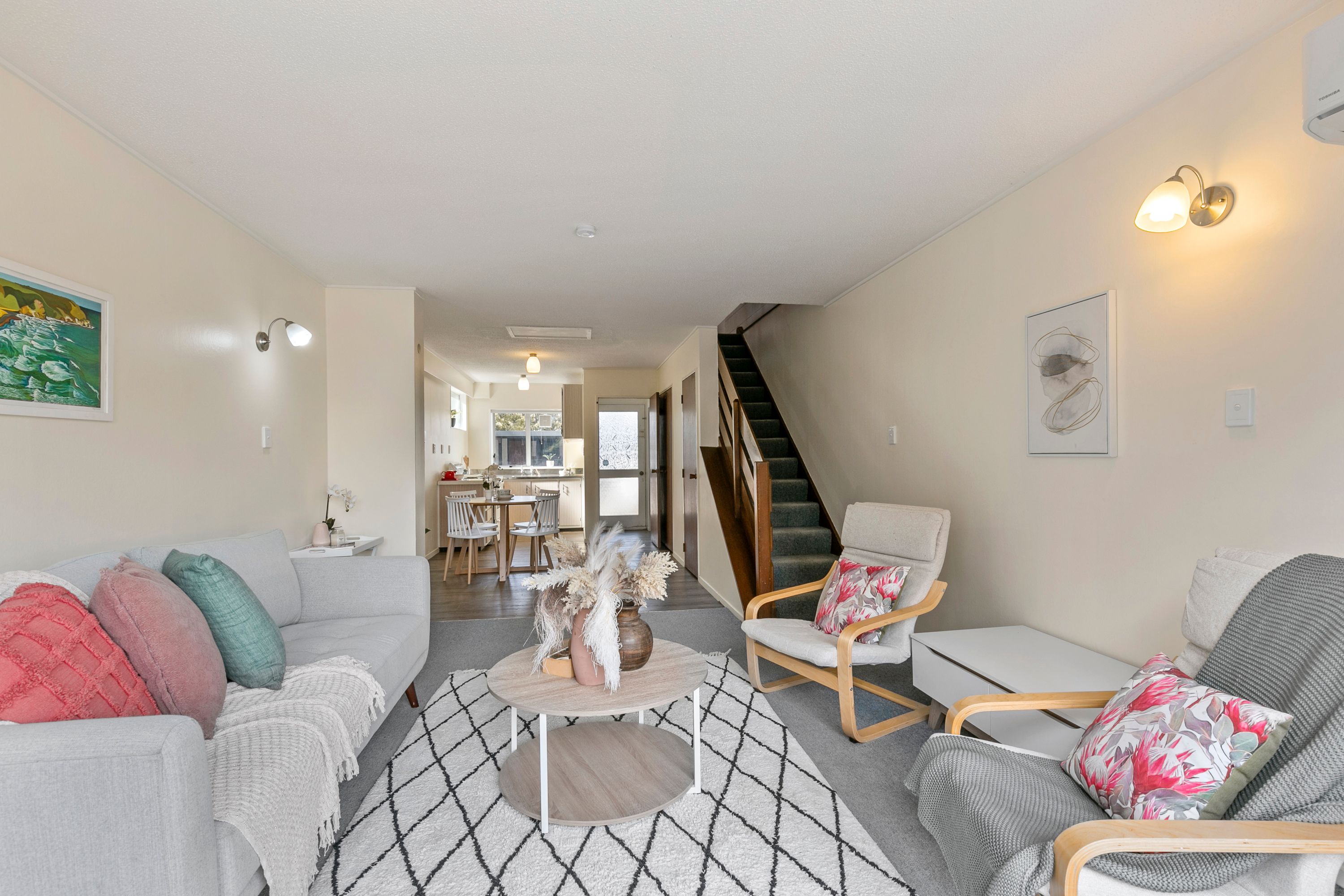 8/31 Mana Avenue, Titahi Bay, Porirua City 5022 - Sold Townhouse - Ray ...