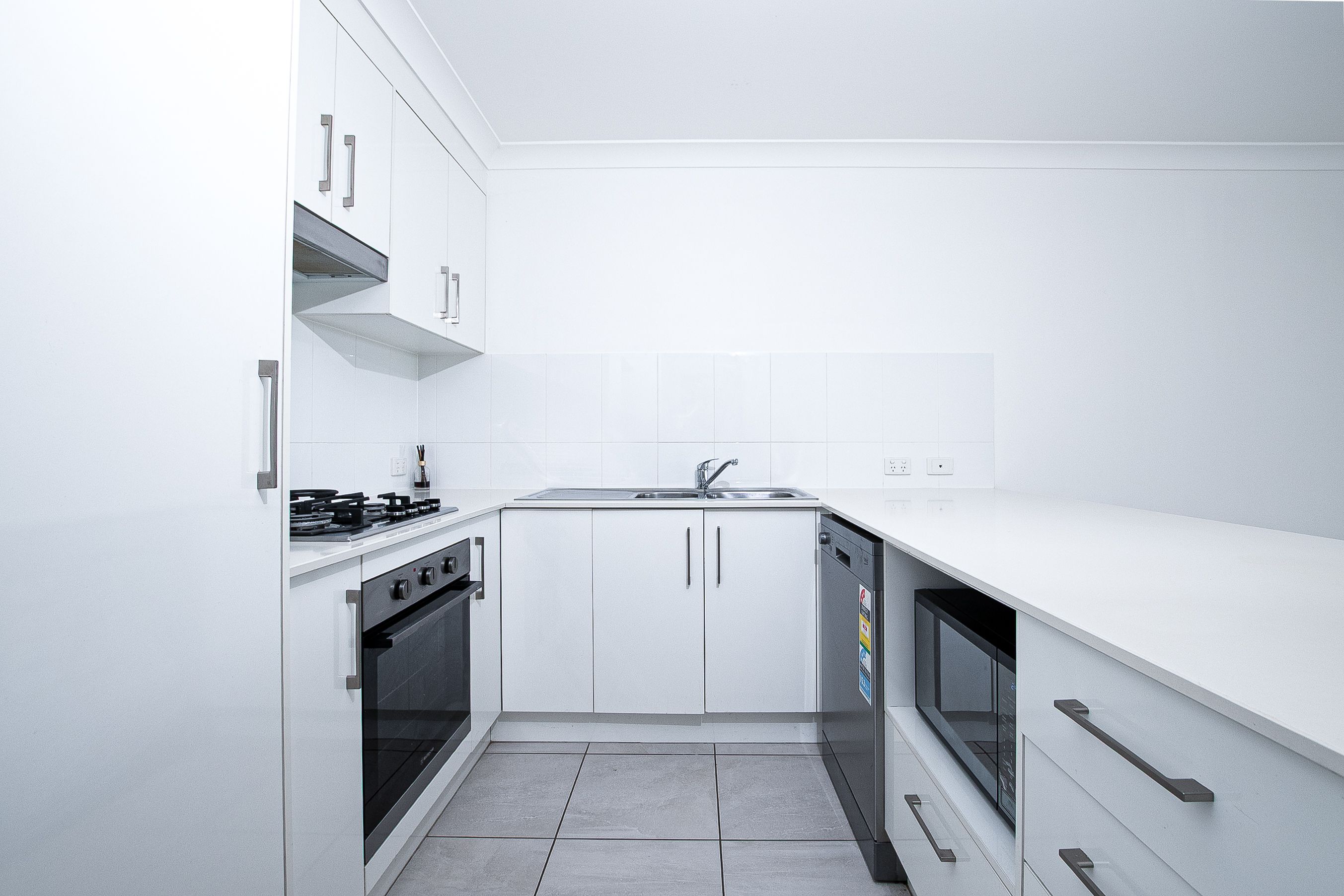 16 Larcom Crescent, Redbank Plains, QLD 4301 - Leased House - Ray White ...