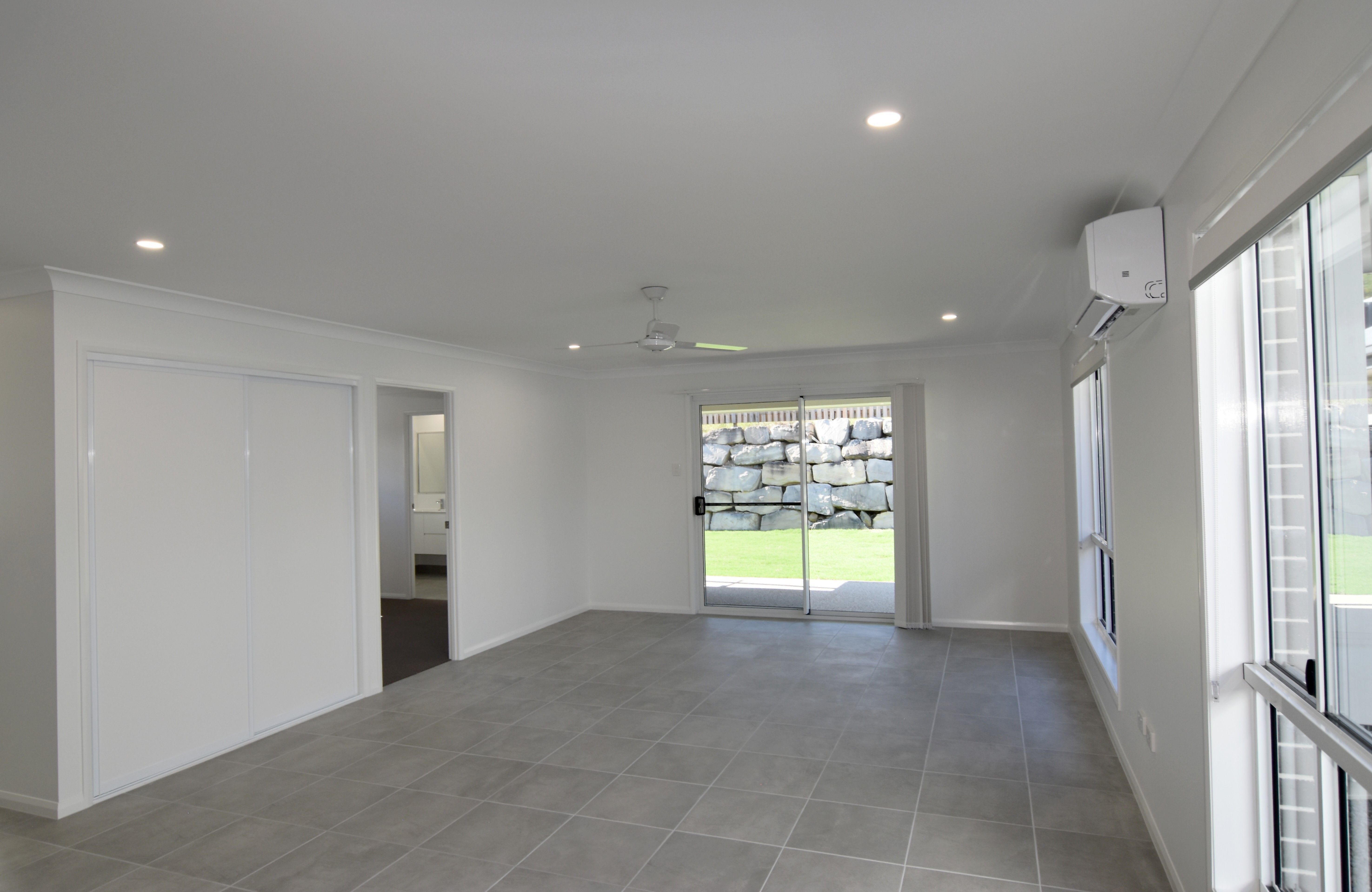 30 Caulder Esplanade, Boyne Island, QLD 4680 - Leased House - Ray White ...