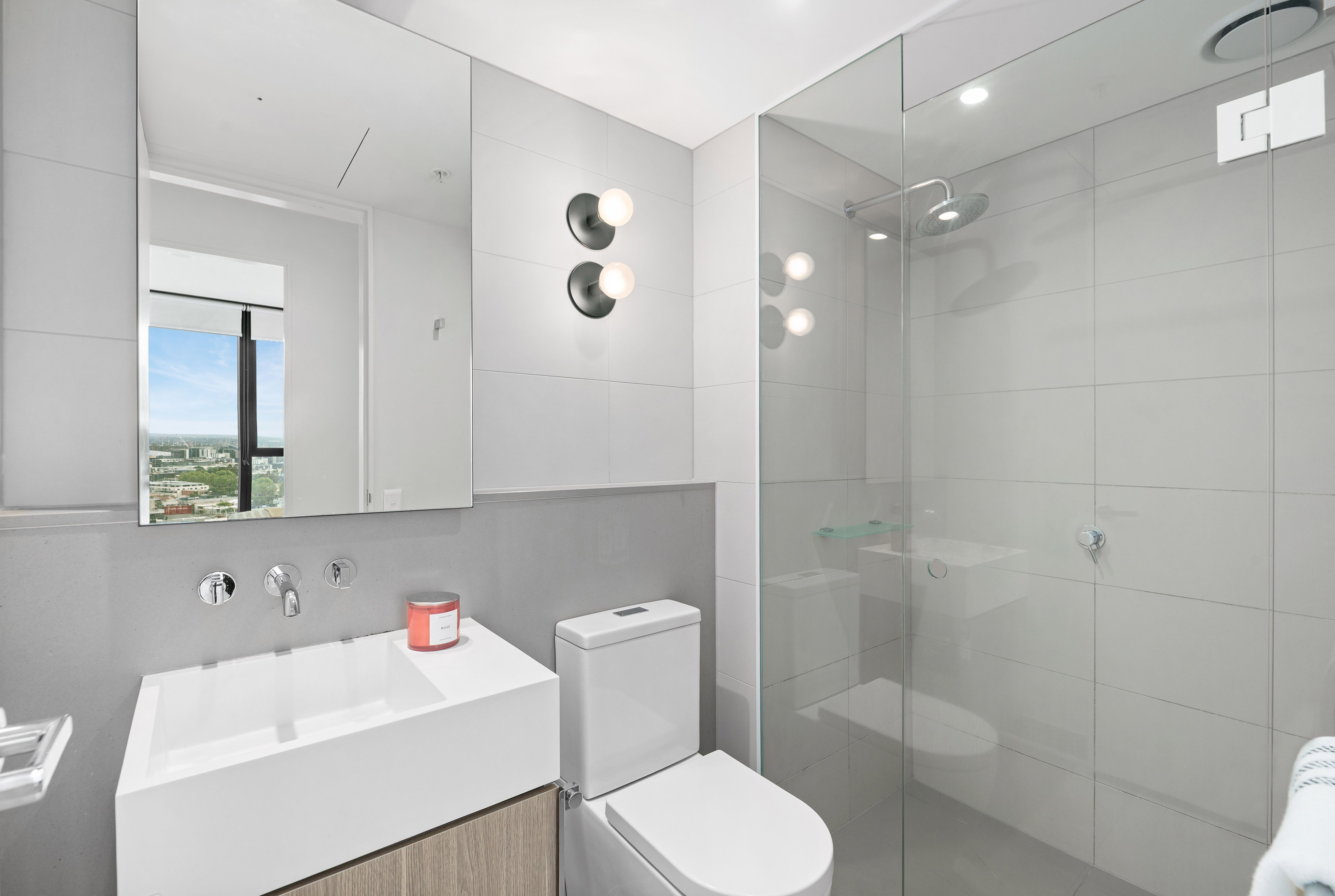 2105/157 A'Beckett Street, Melbourne, VIC 3000 - Sold Apartment - Ray ...