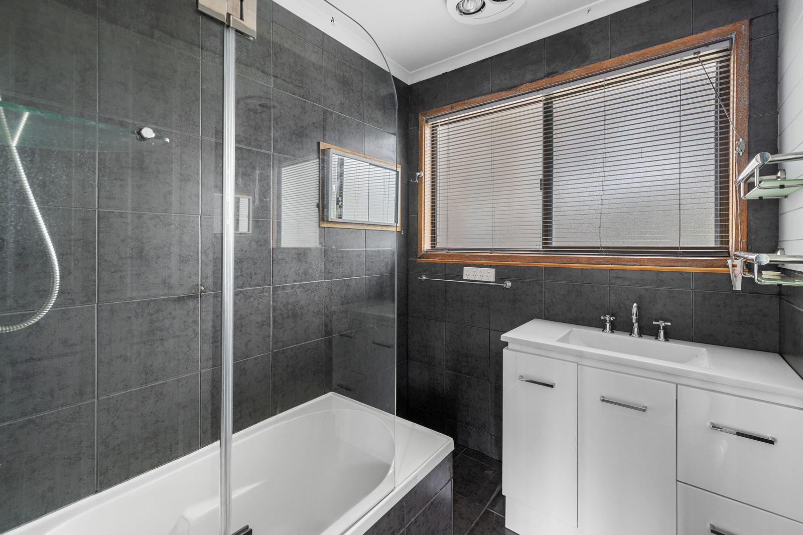 71 Sandy Mount Avenue, Inverloch, VIC 3996 - House for Sale - Ray White ...