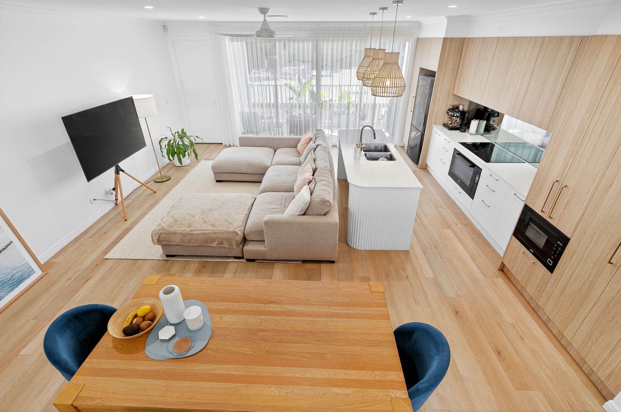 3/38 Mawarra Street, Surfers Paradise, QLD 4217 - Sold Townhouse - Ray ...