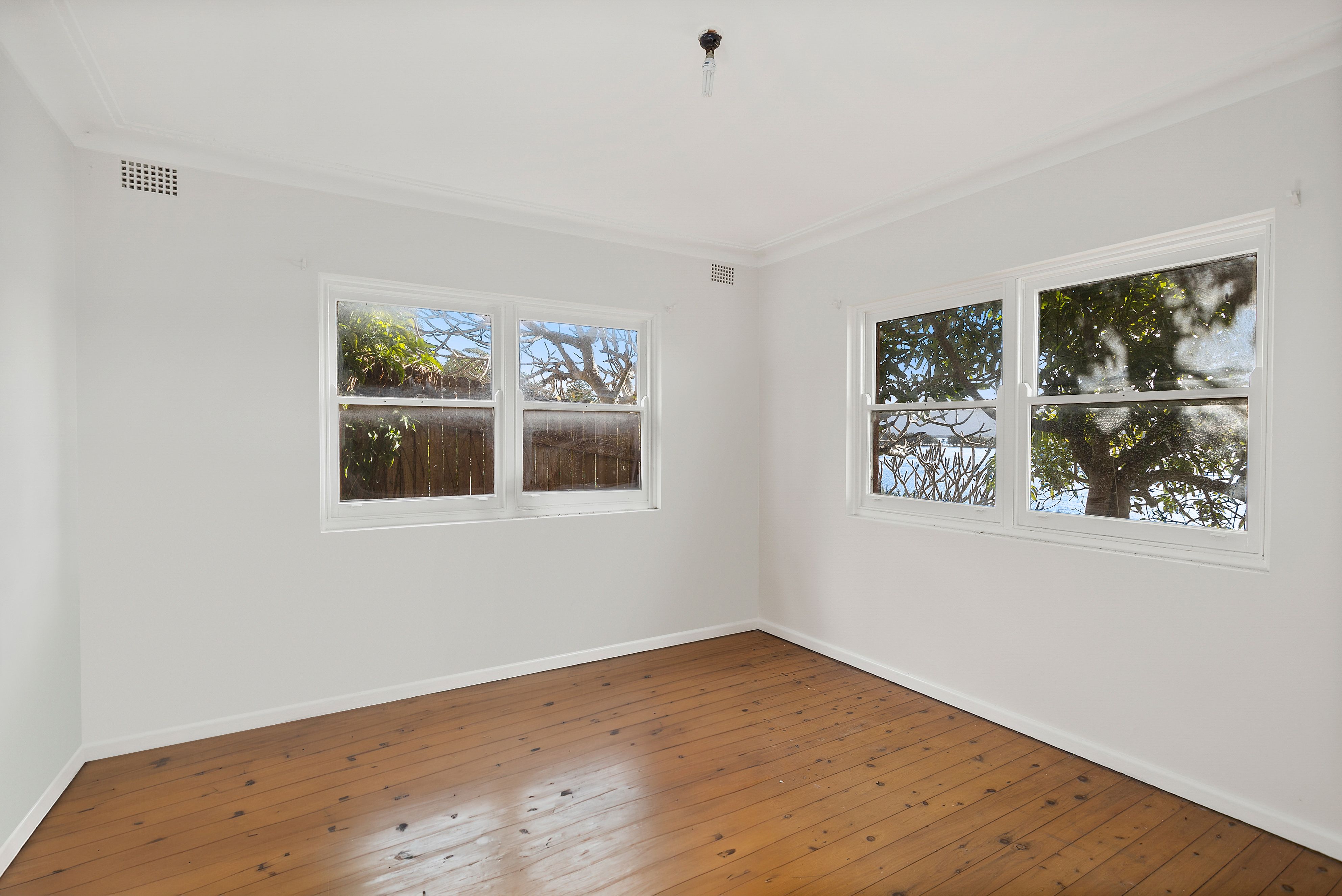 116 Lakeview Parade, Primbee, NSW 2502 - Sold House - Ray White ...