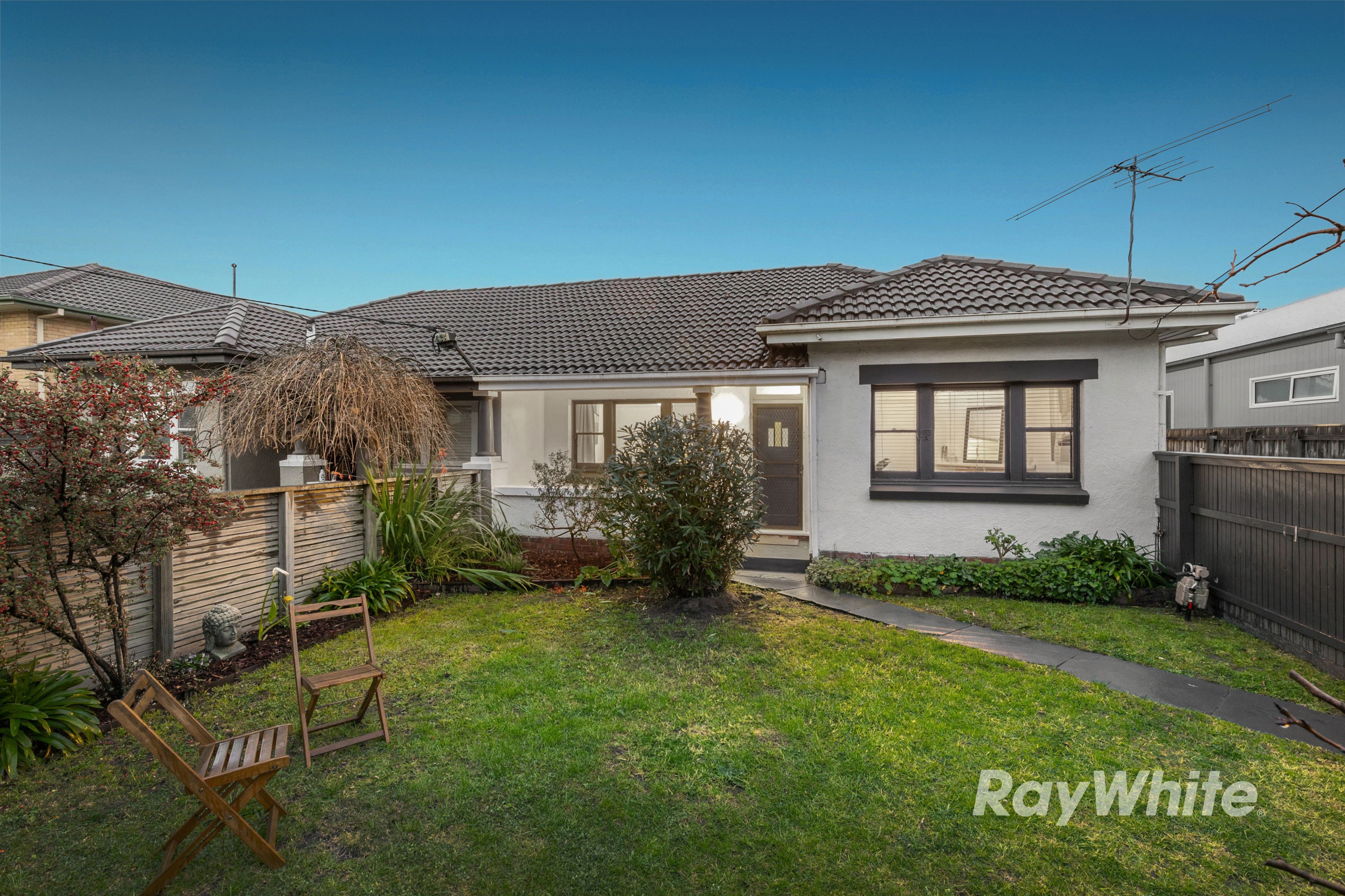 1/163A Oakleigh Road, Carnegie, VIC 3163 - Sold House - Ray White Carnegie