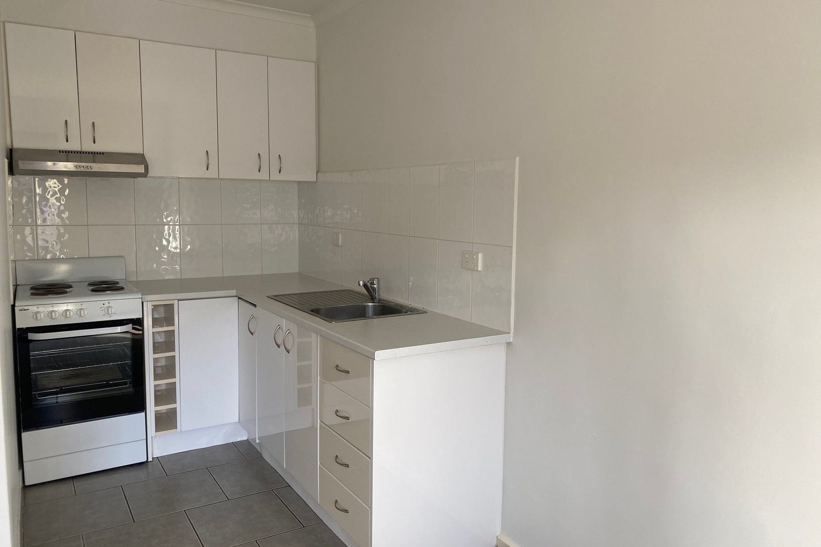 10/6 Garnet Street, Brunswick, VIC 3056 - Unit for Rent - Ray White ...