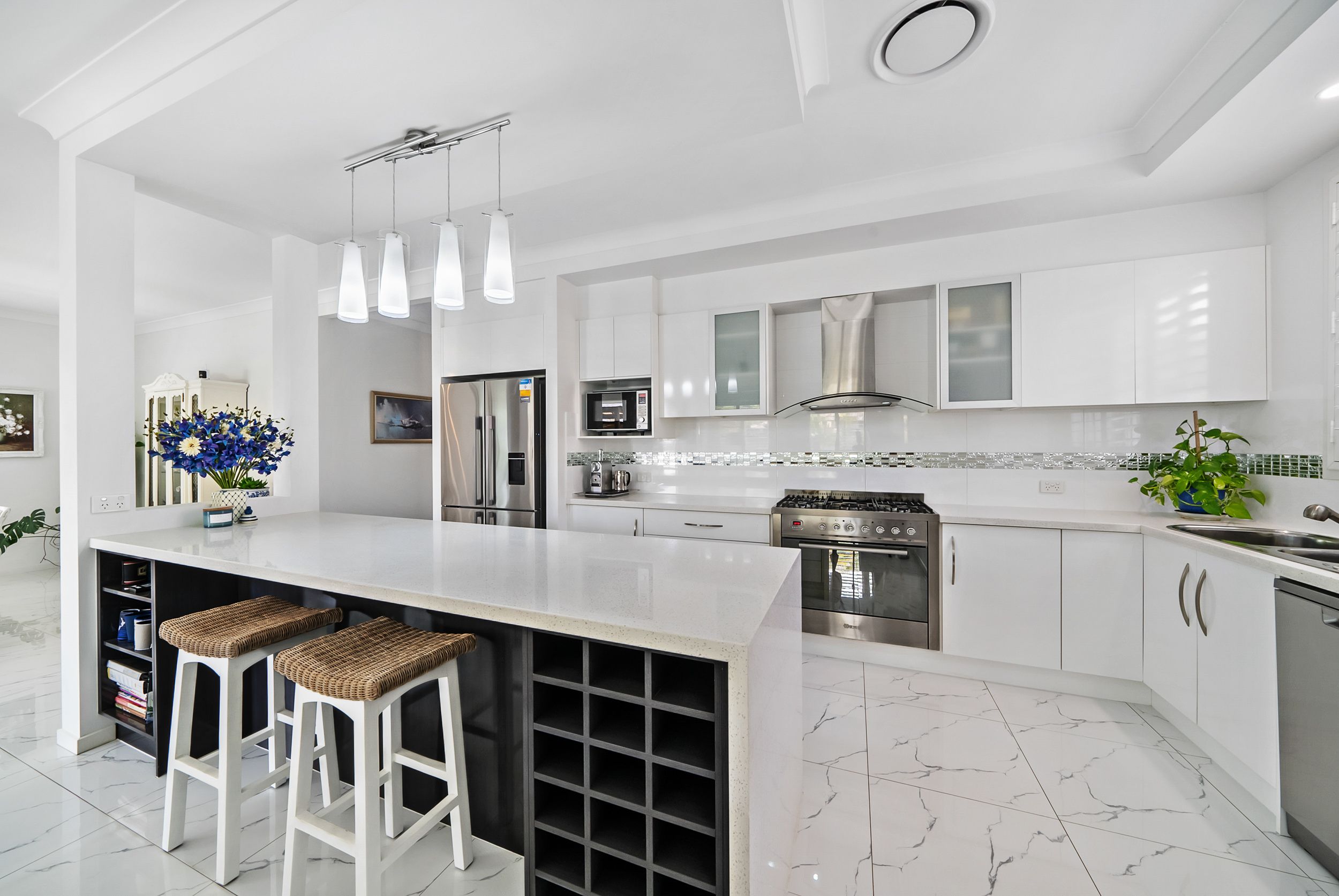 11 Harbour Rise, Hope Island, QLD 4212 - Sold House - Ray White Bell Group