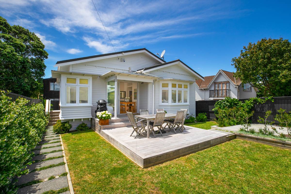 21 Moa Road, Point Chevalier, Auckland City | Real Estate | Ray White ...