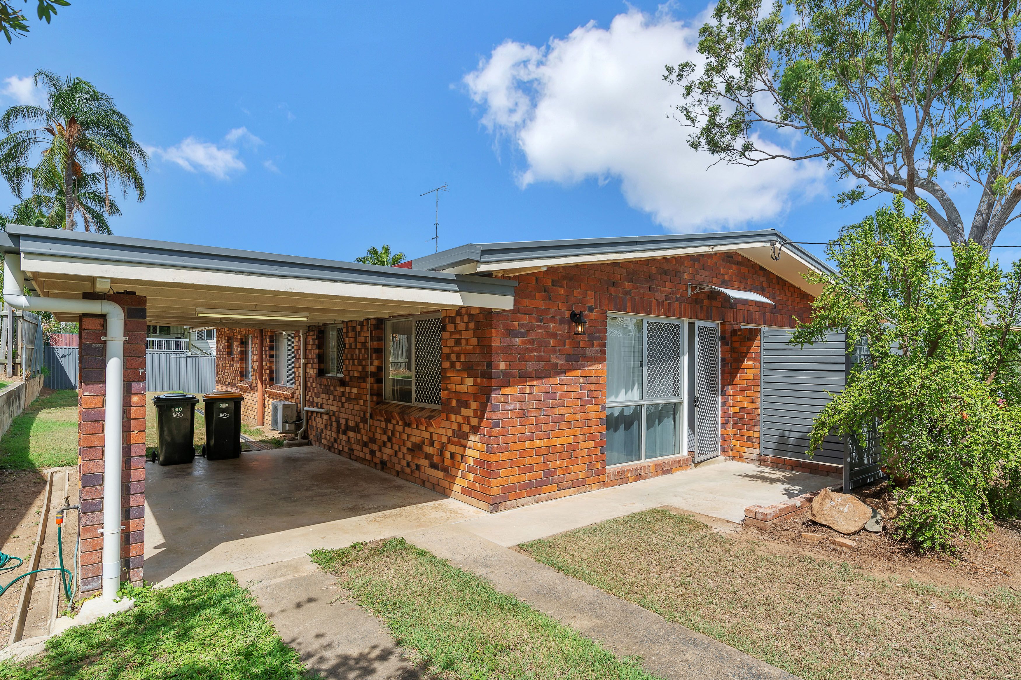 1/260 Carpenter Street, Frenchville, QLD 4701 - Leased Unit - Ray White ...