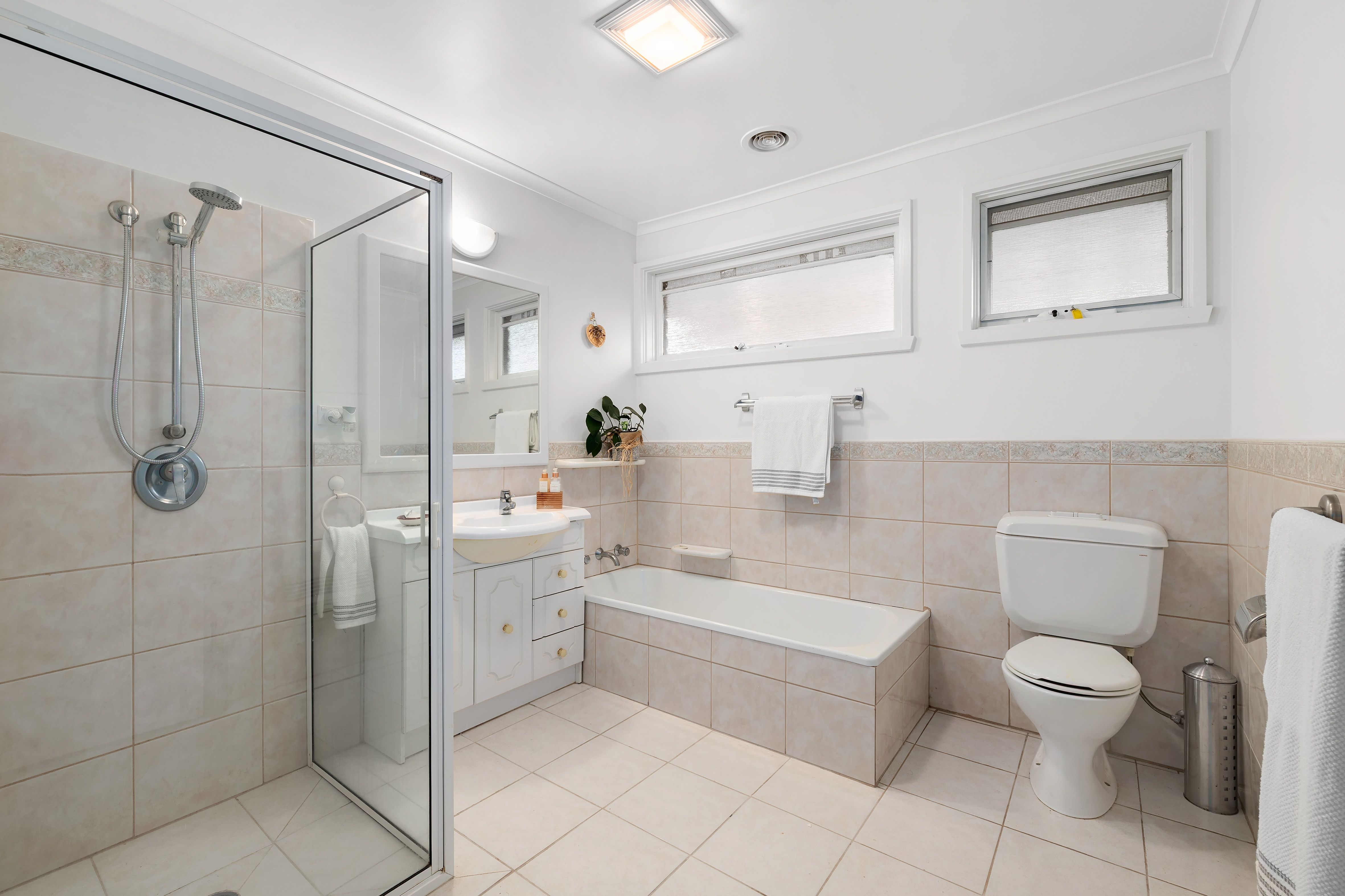 7 Lowan Avenue, Yallambie, VIC 3085 - House for Sale - Ray White Macleod