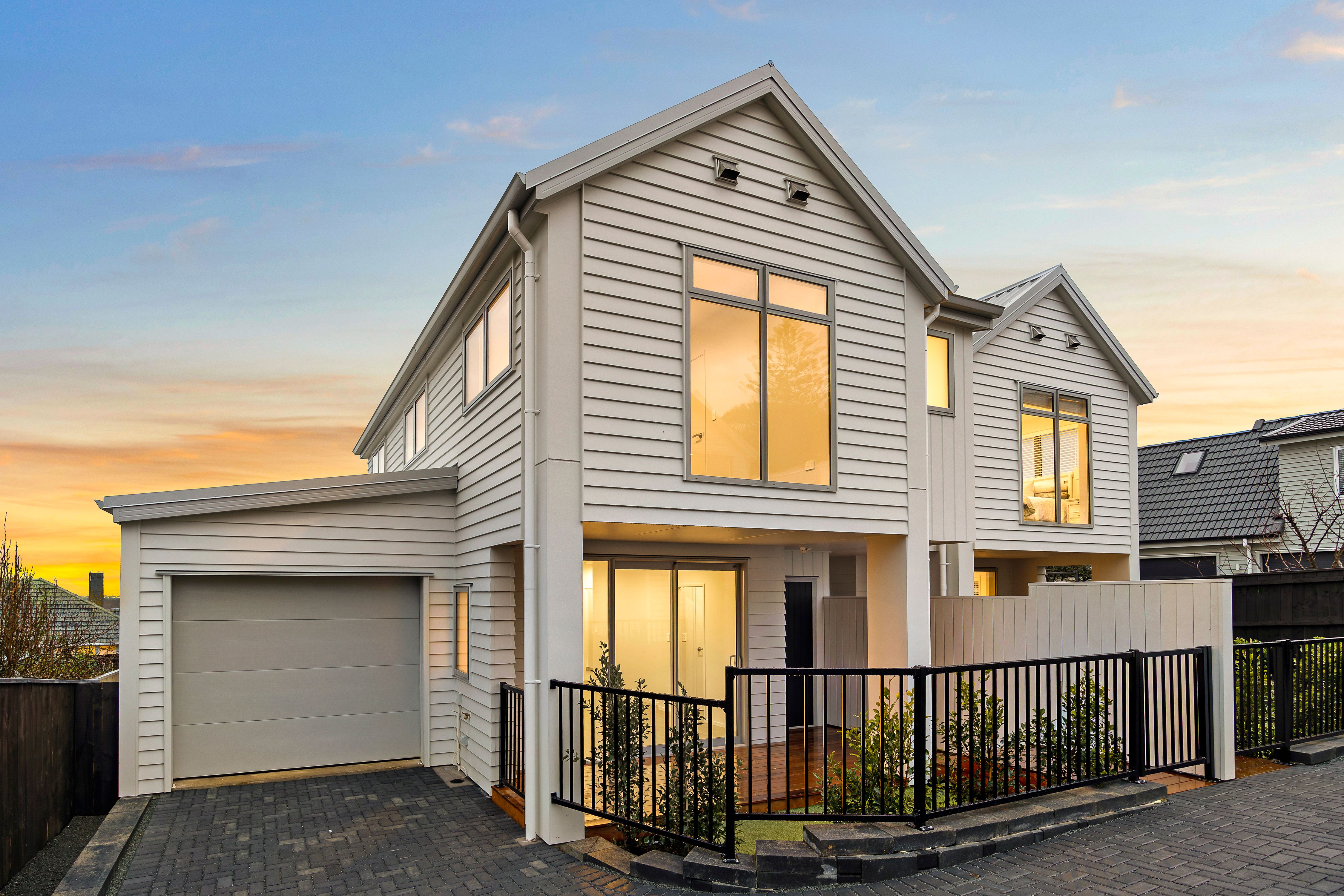 195c West Tamaki Road, Glen Innes, Auckland City 1072 - Sold House ...