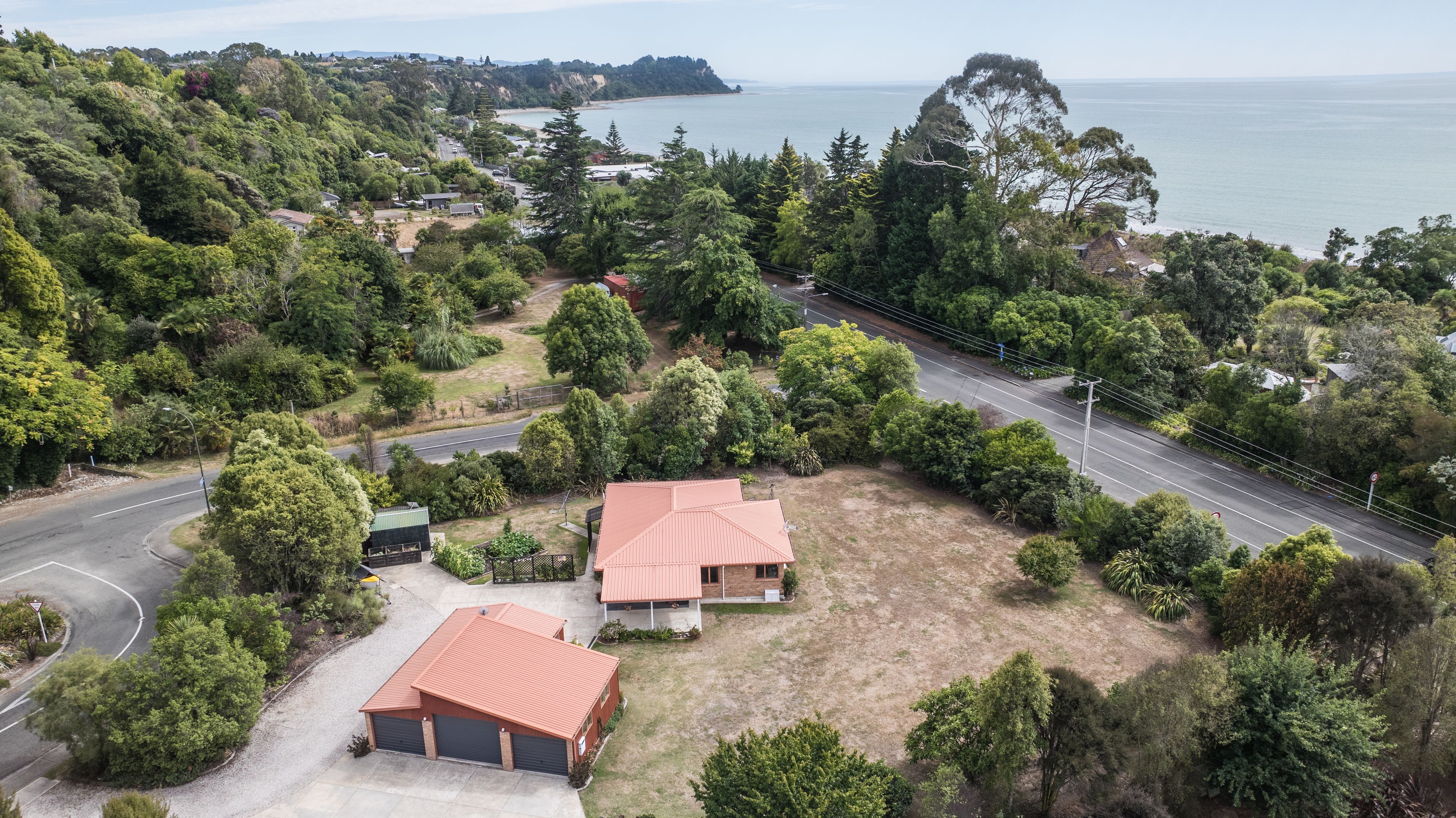 1 Crusader Drive, Ruby Bay, Tasman District 7005 - Sold House - Ray ...