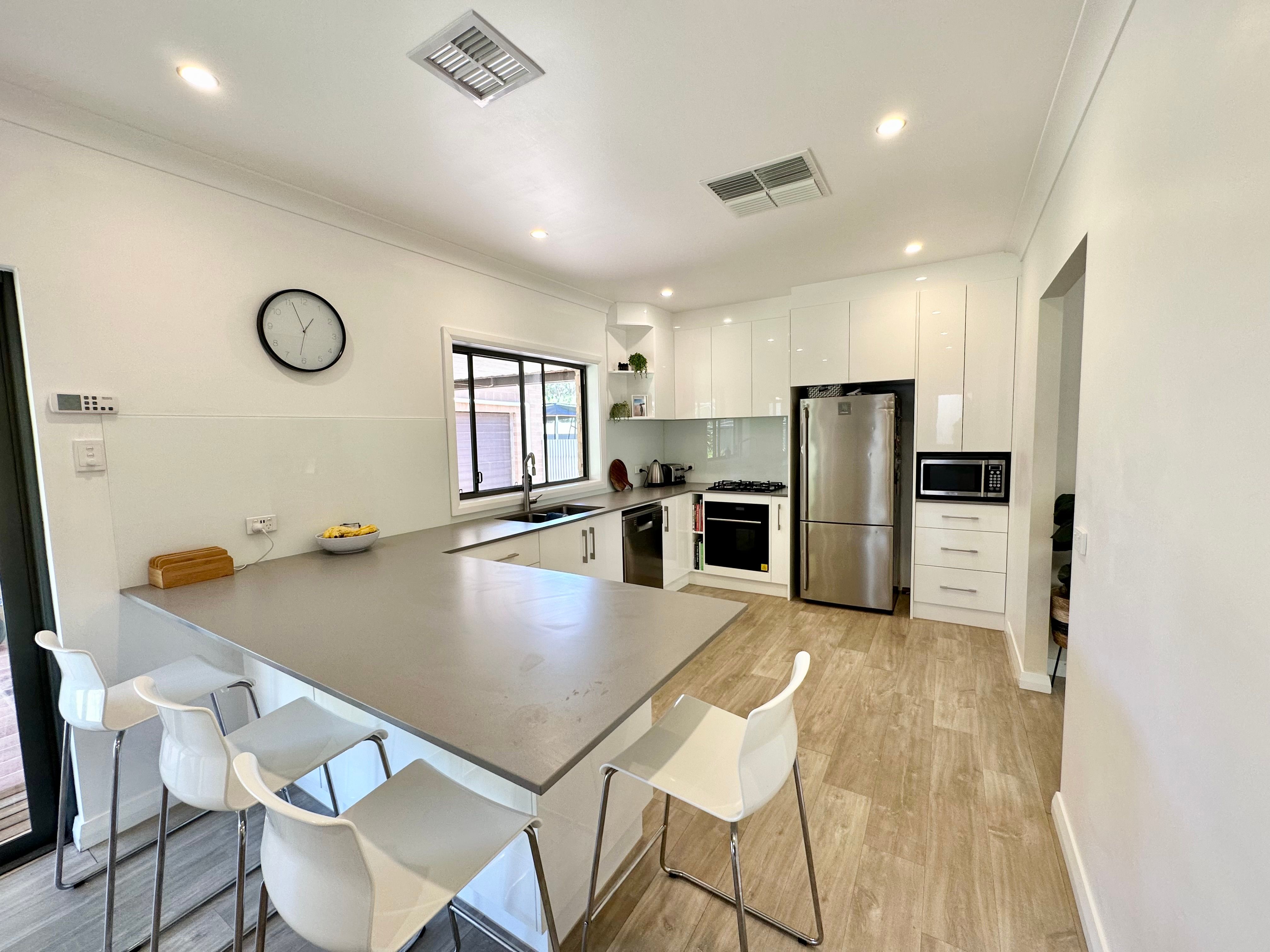 11 Hussey Terrace, Pooraka, SA 5095 - Leased House - Ray White Barossa ...