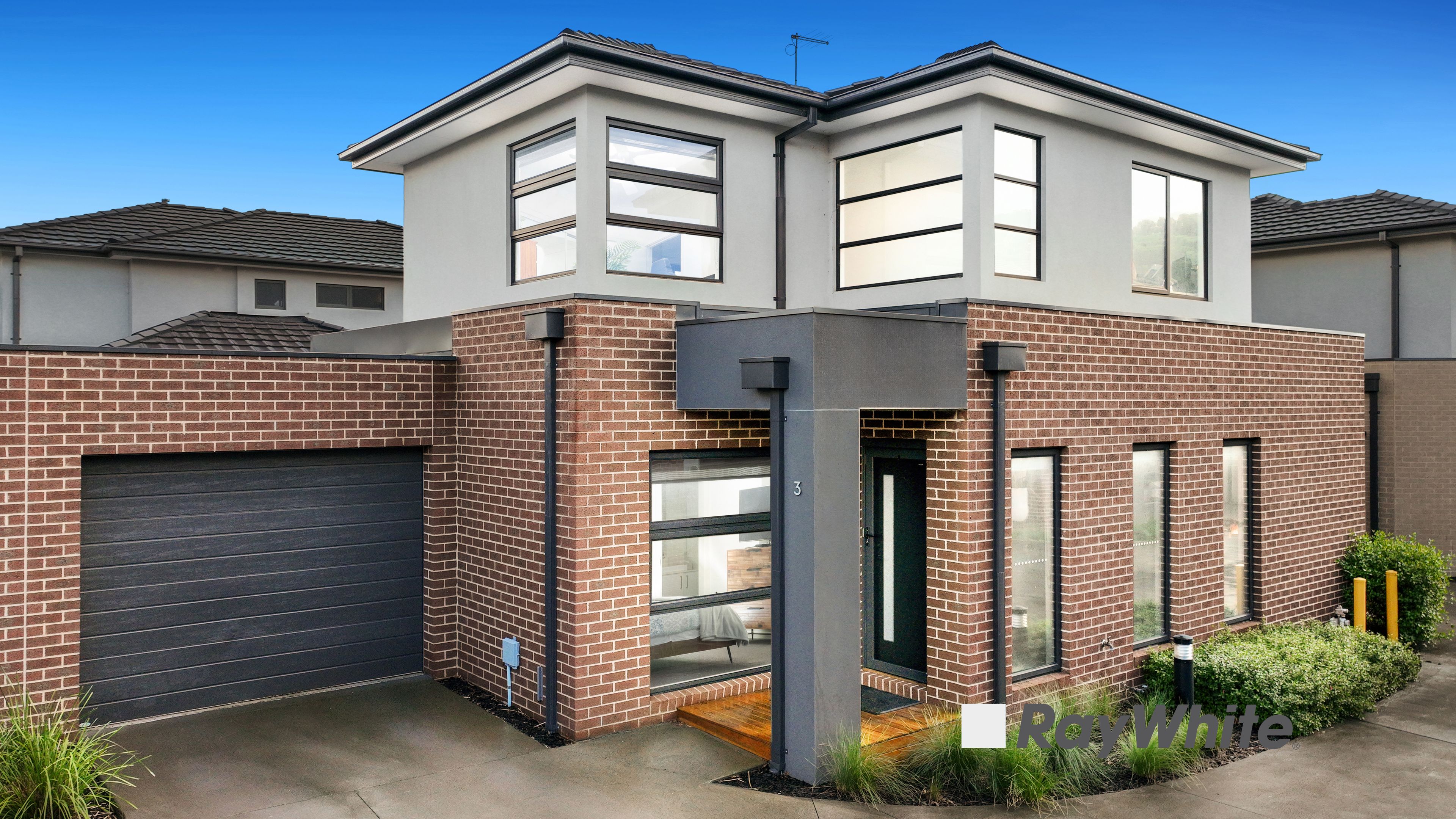 3 Flame Robin Place, Endeavour Hills, VIC 3802 - Sold Townhouse - Ray ...