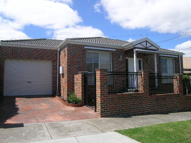 15 Eric Avenue, Mordialloc, VIC 3195 - Leased House - Ray White The ...