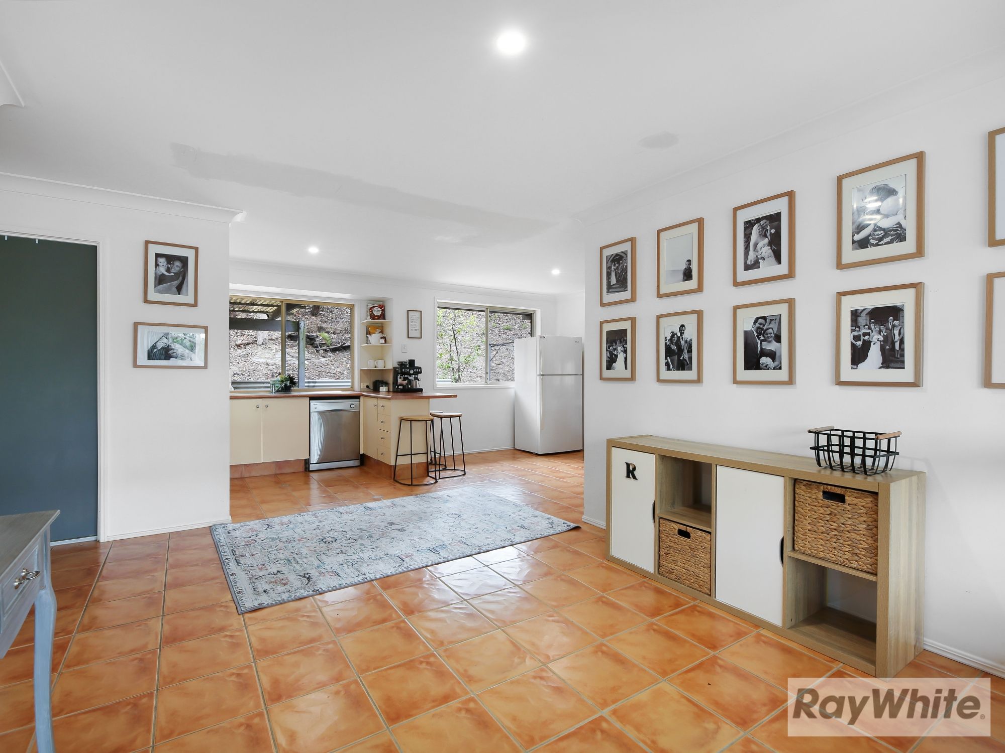 88 Bonogin Road, Bonogin, QLD 4213 - Sold Acreage/Semi-Rural - Ray ...