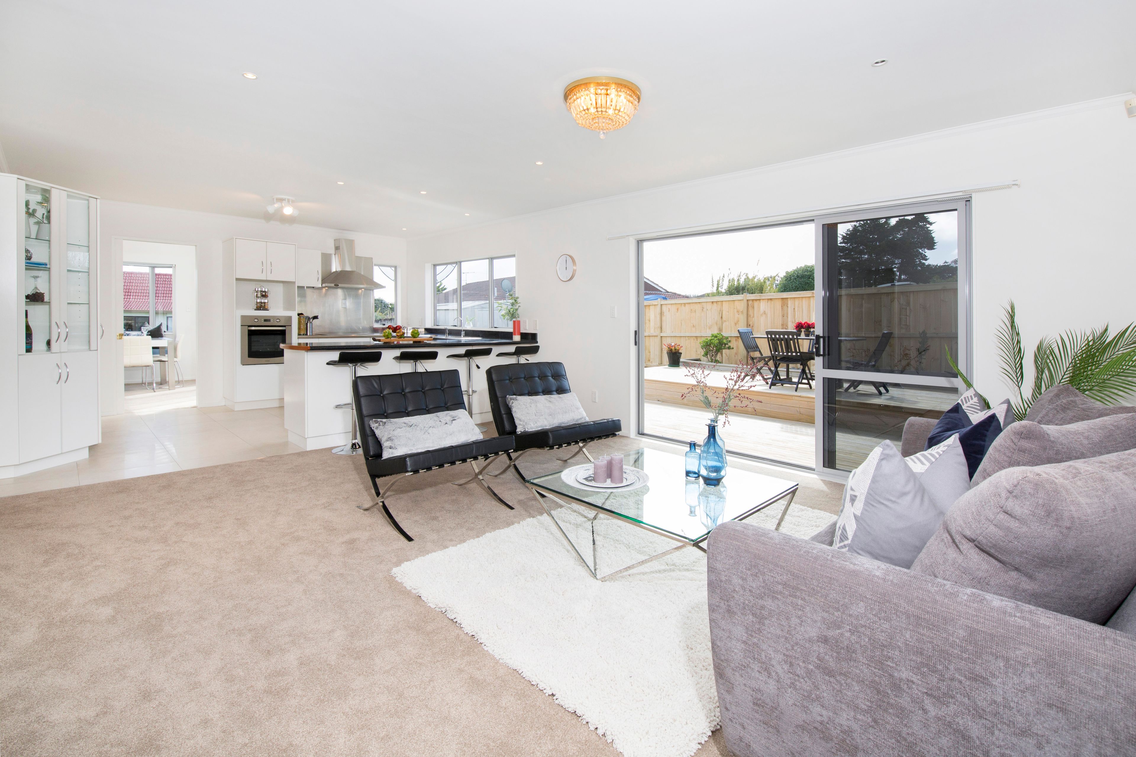 8a Richard Avenue, Bucklands Beach, Manukau City 2012 - Sold House ...