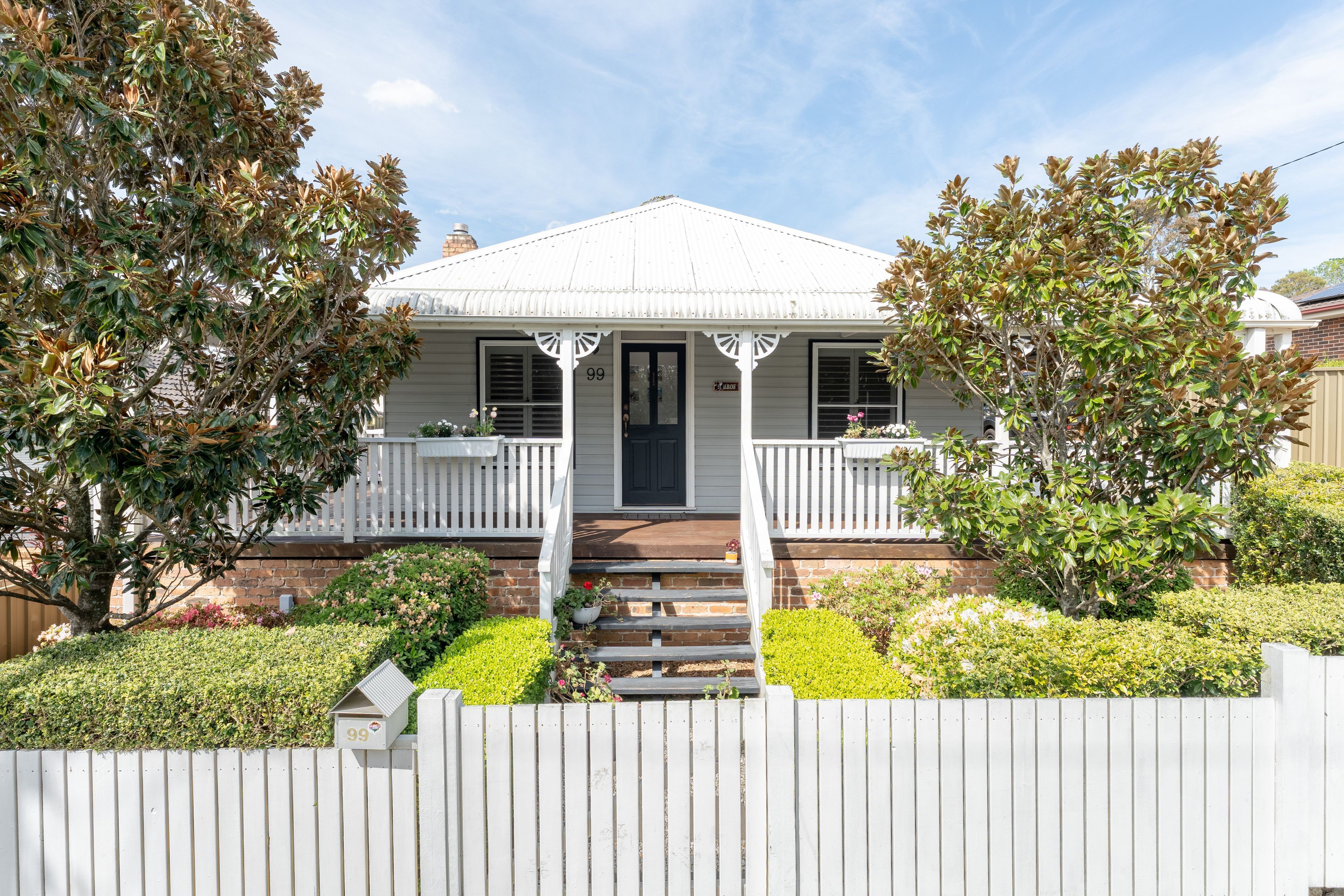 99 Walker Street, Helensburgh, NSW 2508 - Sold House - Ray White ...